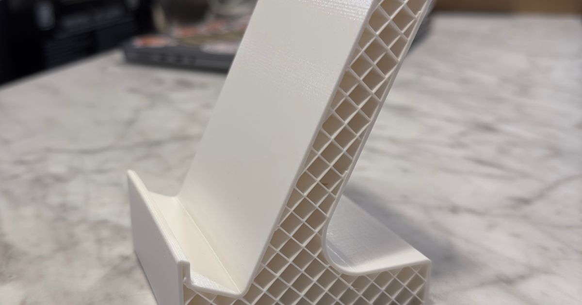 Phone Stand with Your Favorite Infill Pattern by Hunter Griffiths ...