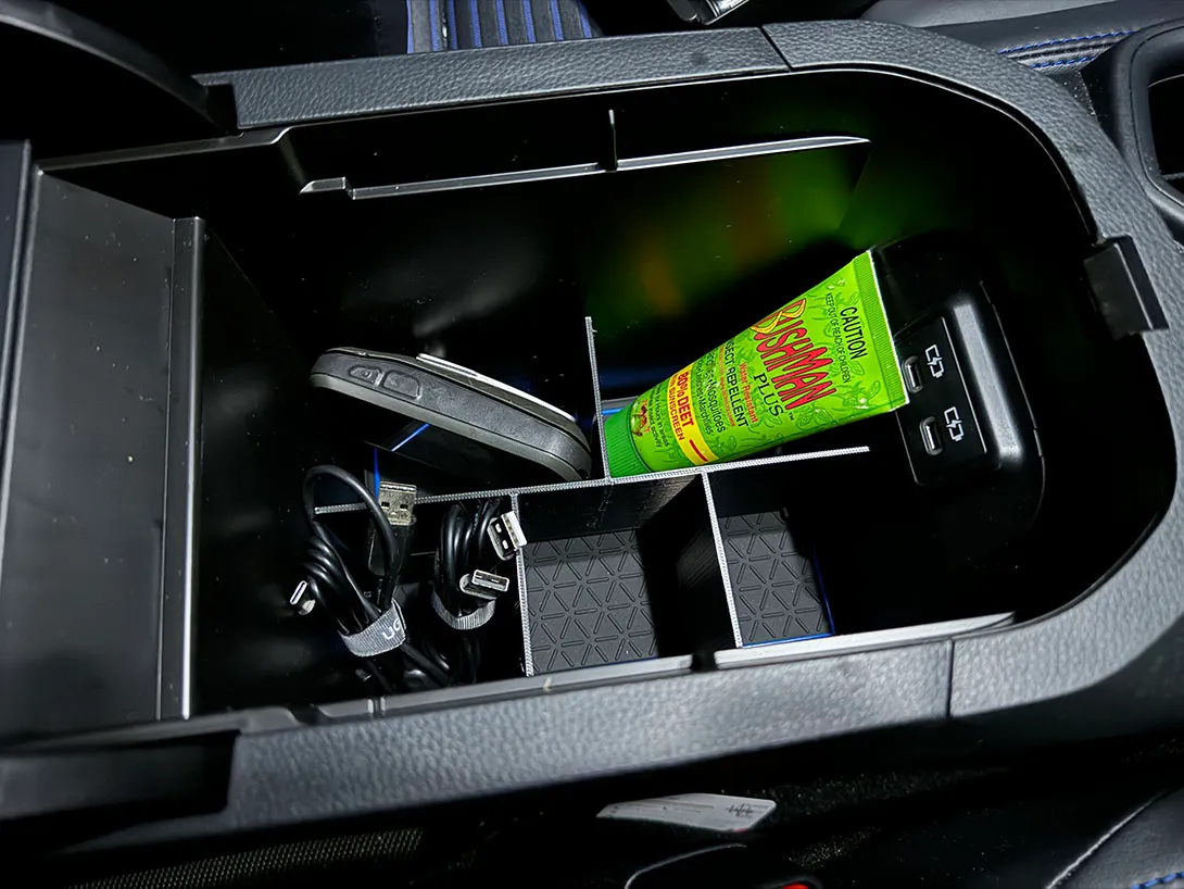 RAV4 Console Storage Divider by Natator | Download free STL model ...