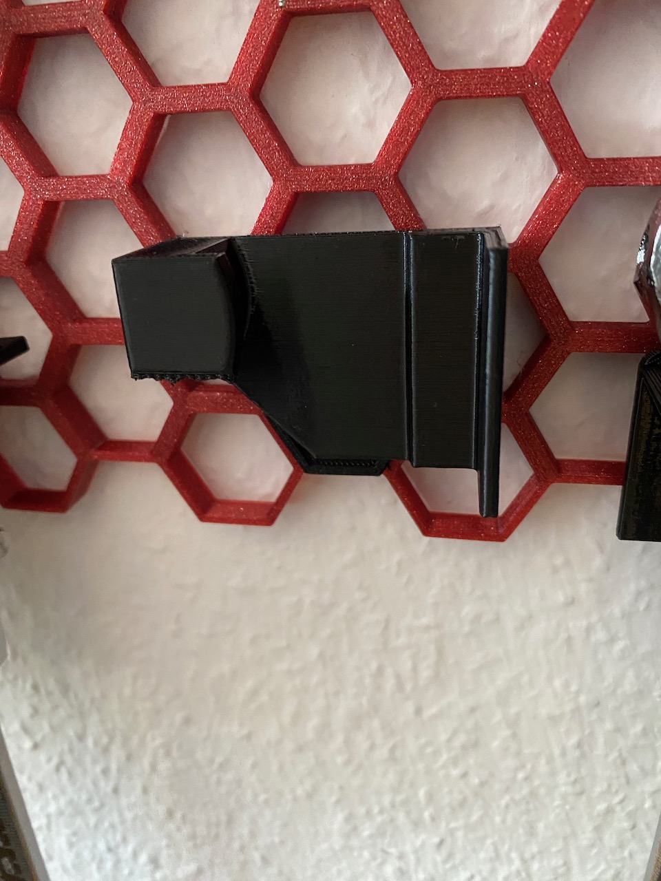 Pipe wrench holder for honeycomb storage wall system (HSW) by Robin ...