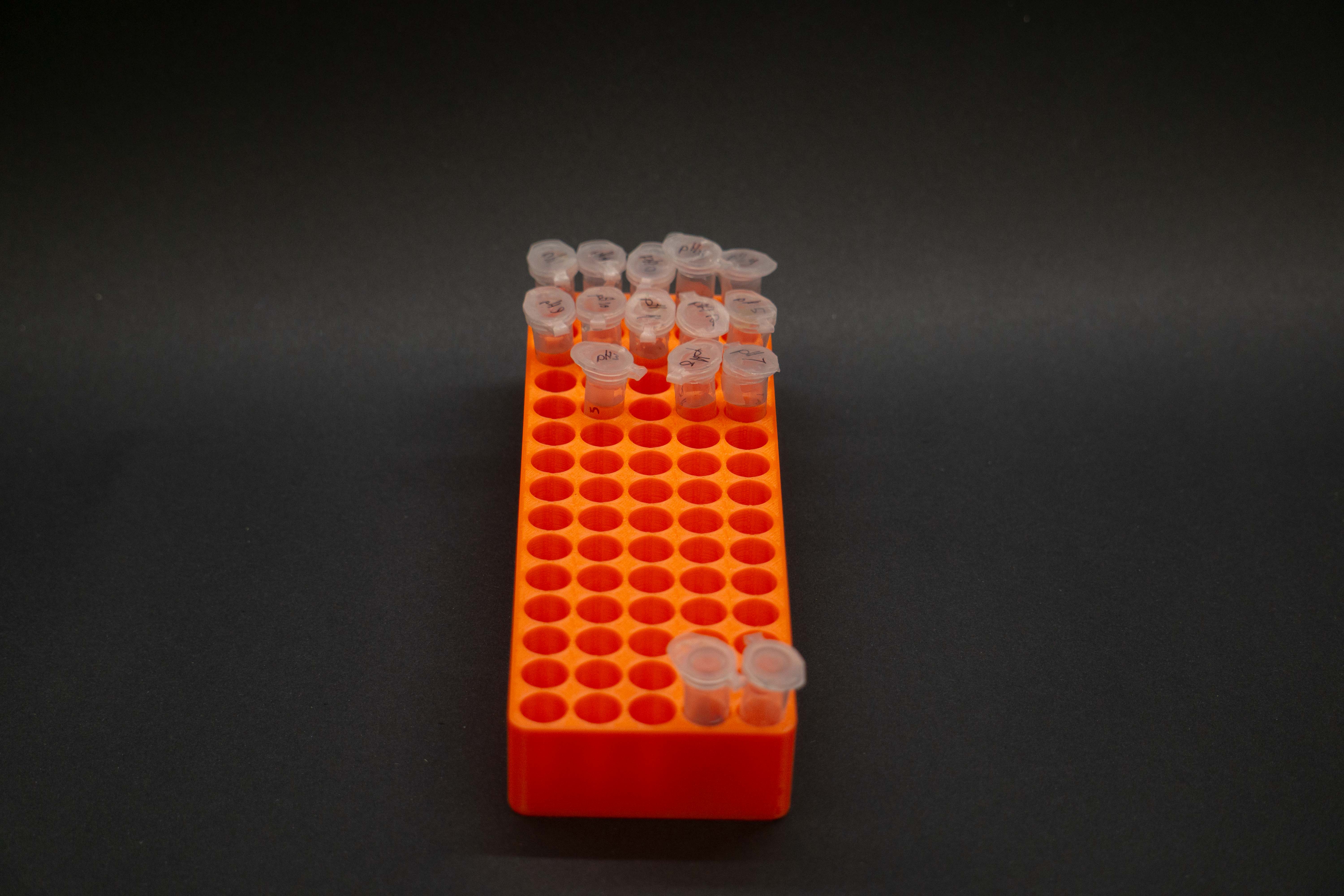 Microcentrifuge Tube Rack by Peagler Science | Download free STL model ...