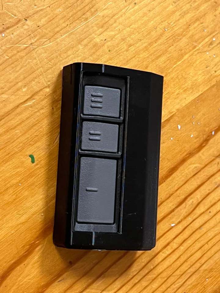 Liftmaster Remote 893LM Holder by CeptoRider | Download free STL model ...