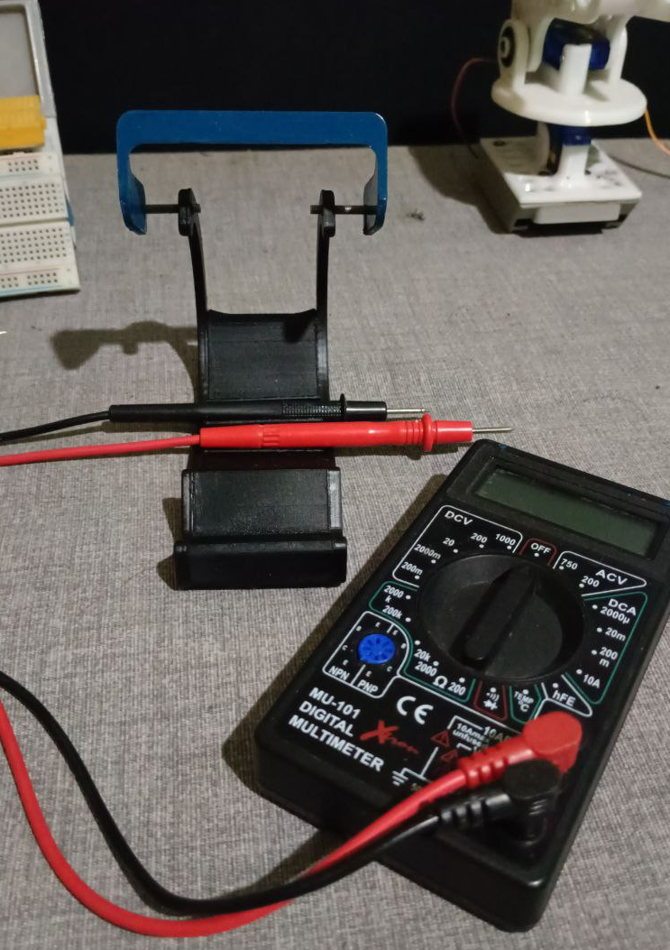 Soporte para Multímetro (Multimeter Holder) by Auri3D | Download free ...