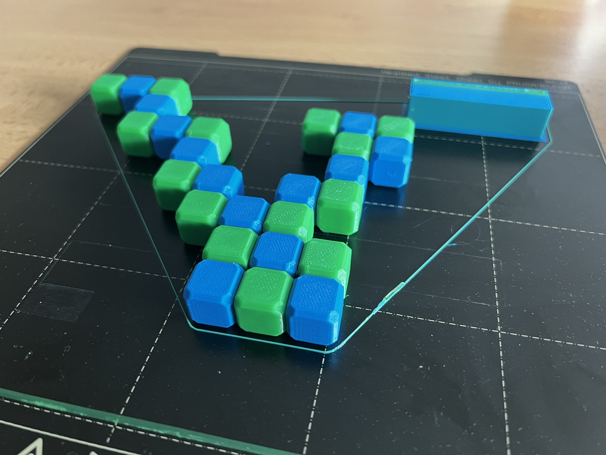 Cube Chain Brain Teaser by iZboxo | Download free STL model ...