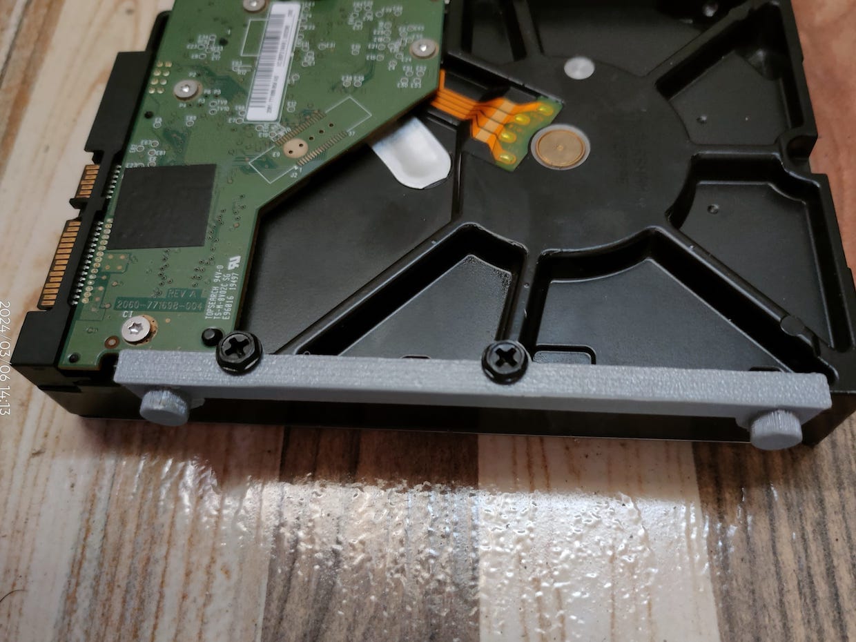 HP 800 SFF disk adapter (3.5 and 2.5) by tenshi32 | Download free STL ...