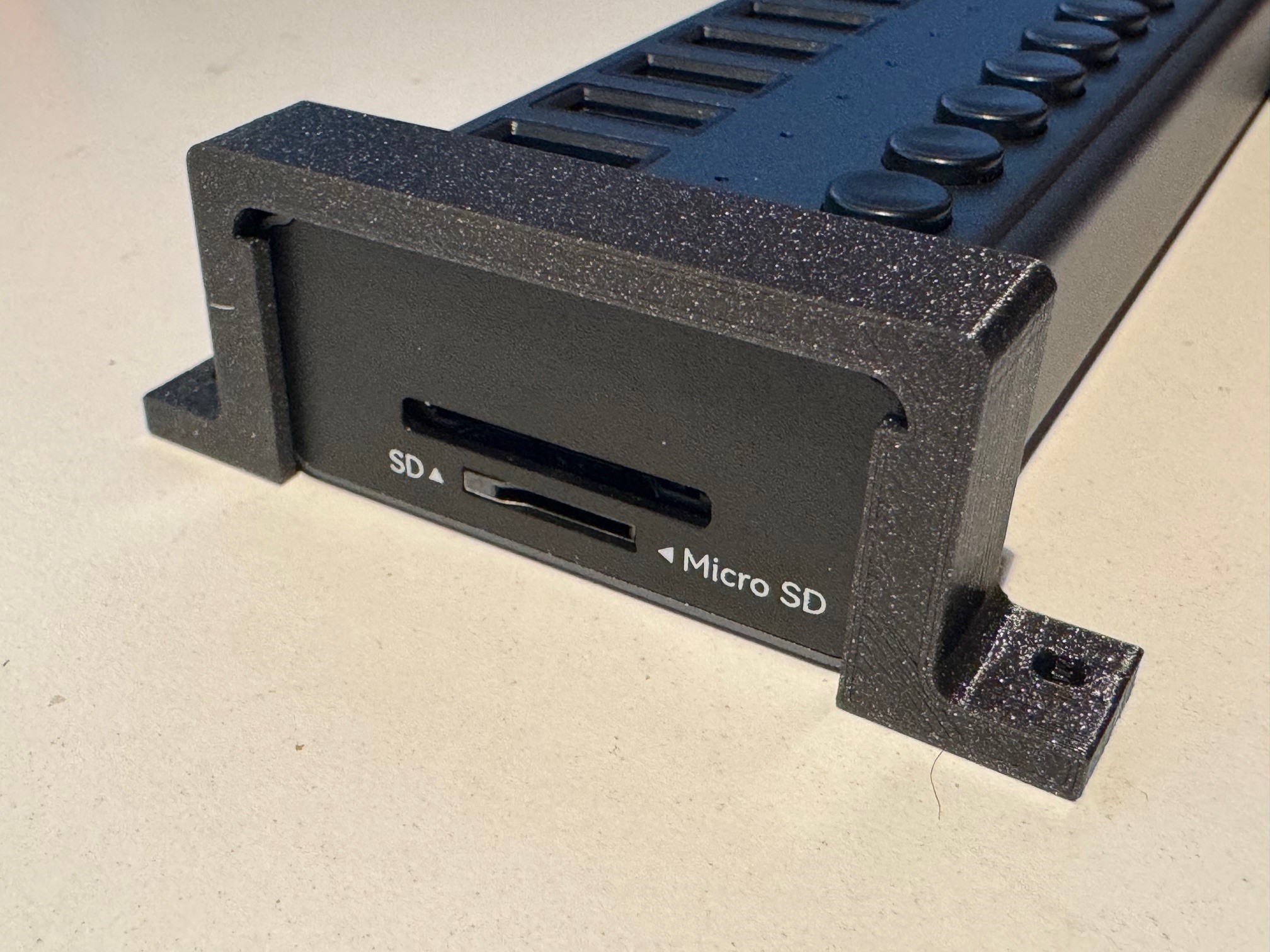 USB Hub Bracket (Wenter) by MarkJar | Download free STL model ... USB Hub Bracket (Wenter) by MarkJar | Download free STL model ...