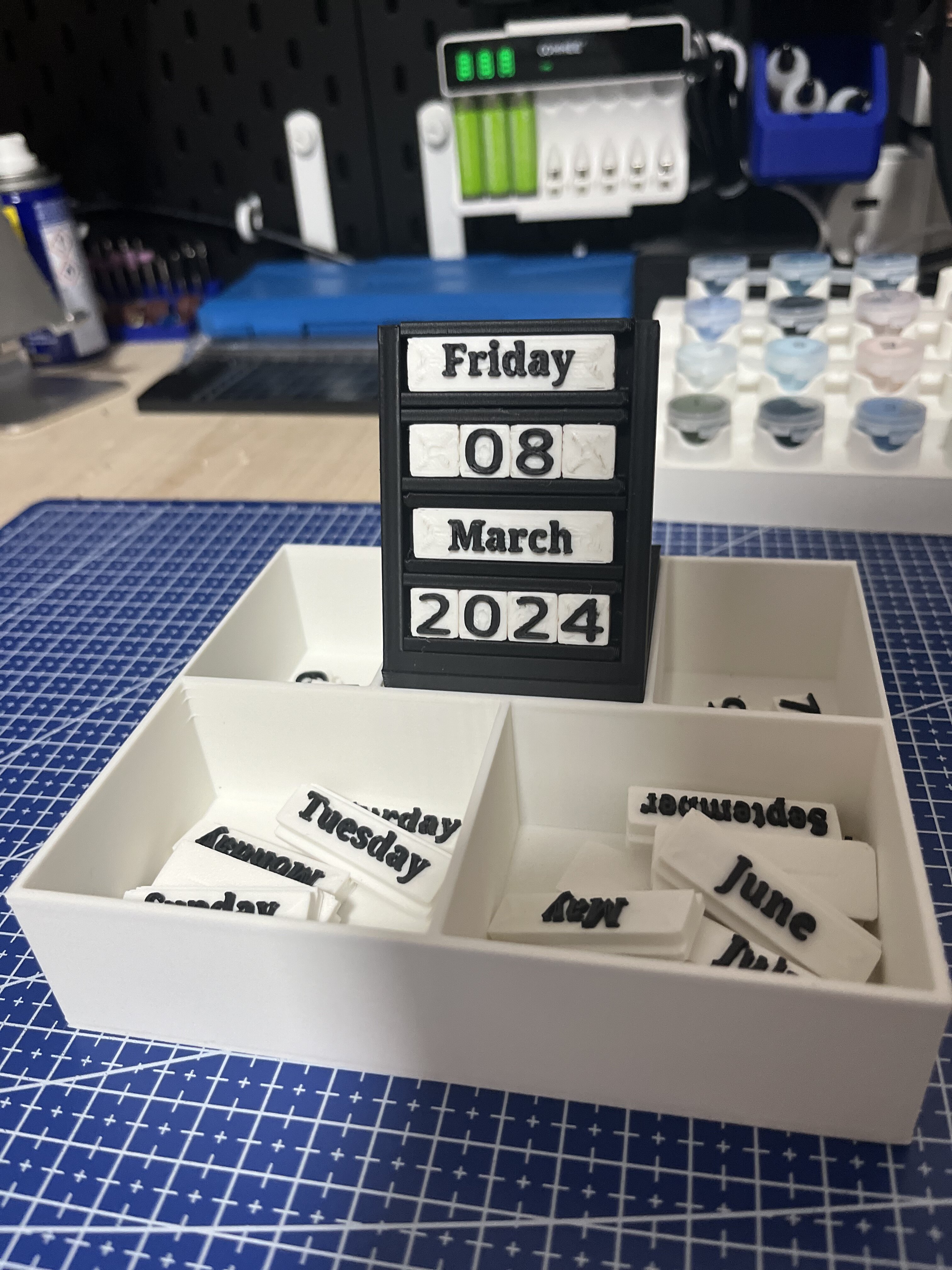 The endless Calendar by Suppe12 | Download free STL model | Printables.com