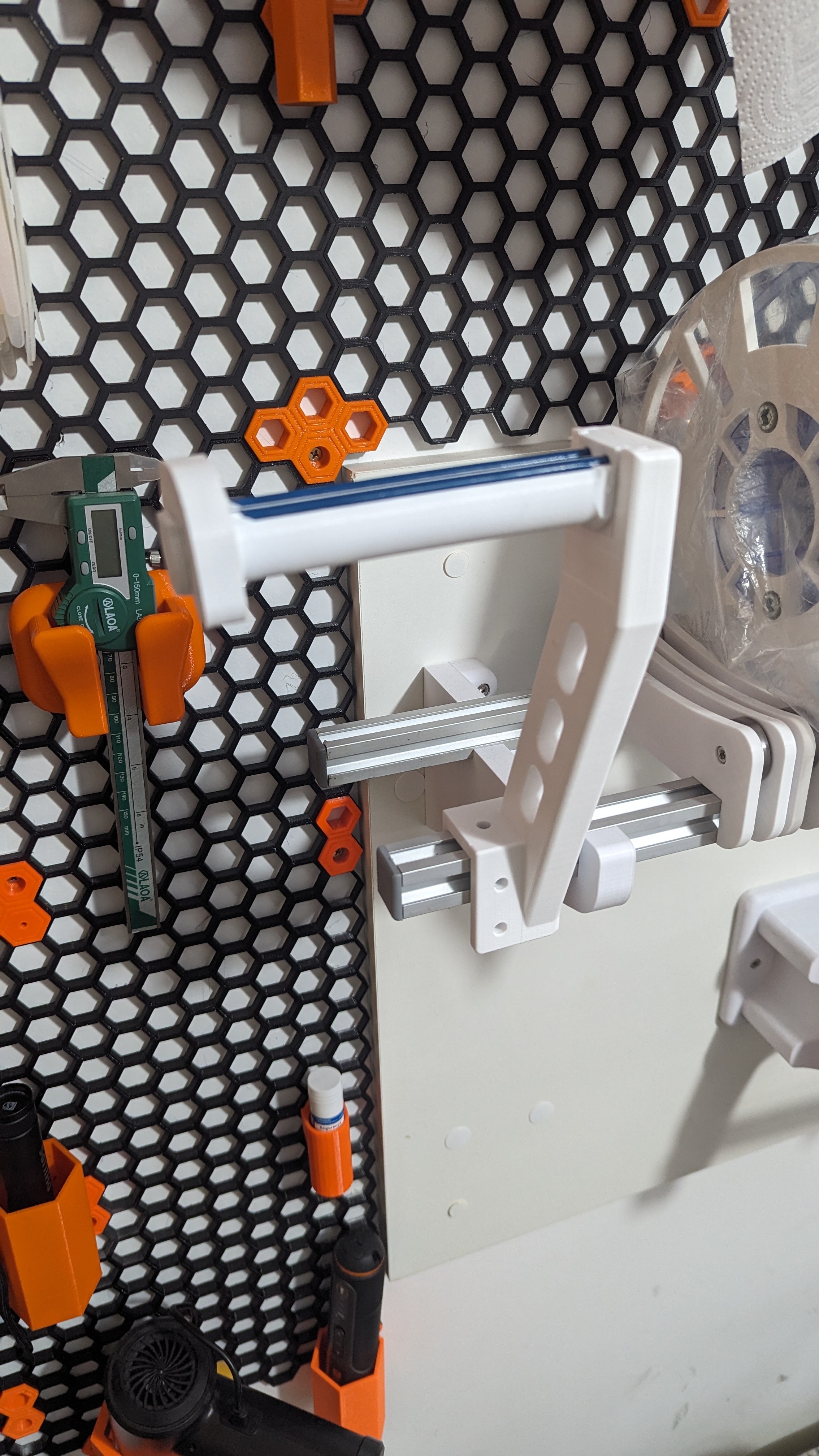 Filler Brace for 2040 or 2020 Extrusion - fast grip by edmar | Download ...