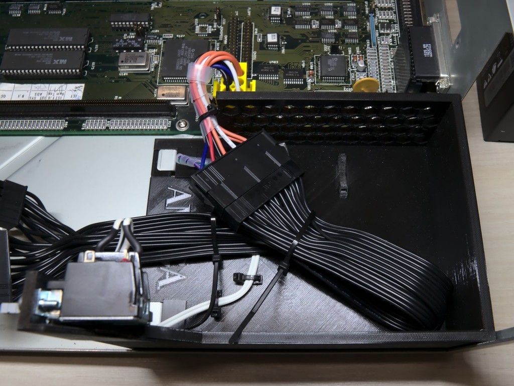 Amiga 4000 SFX Adapter by Shred | Download free STL model | Printables.com