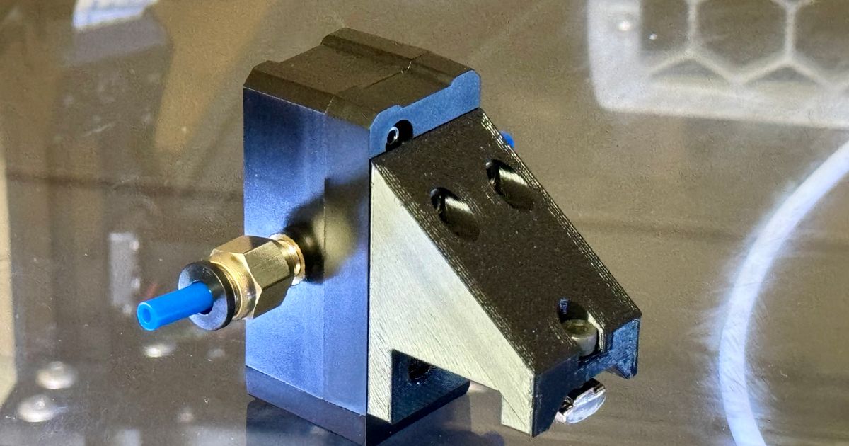 BTT SFS V2 2020 Mount by 3DesignsCH | Download free STL model ...