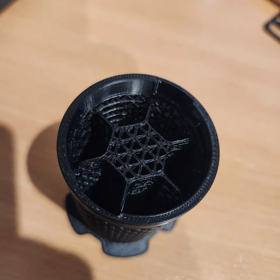 Bambu Lab Filament Spool Desiccant Holder Max Air Flow by jufy111 ...