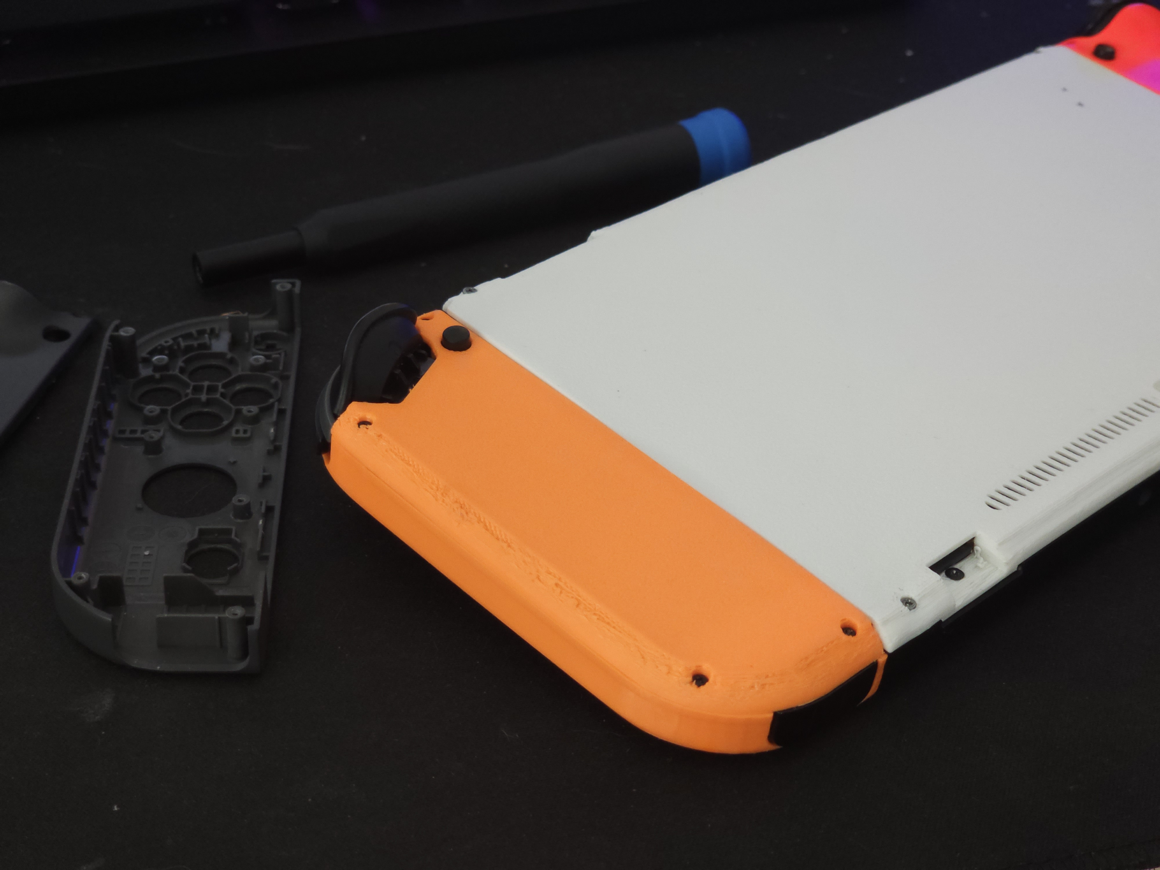 Left Joy-Con Shell por Infinite_Bed | Tienda de Printables