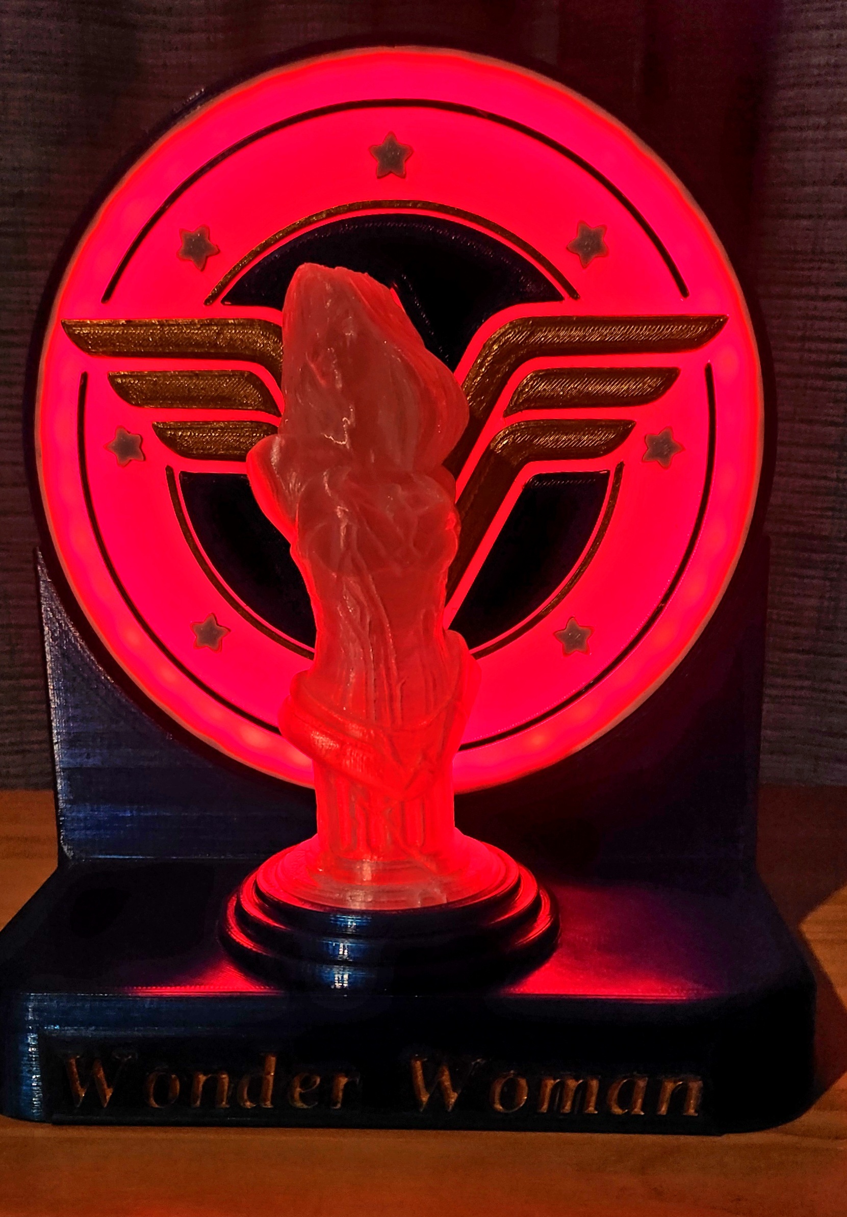 Wonder Woman Bust Light Display by BeautifulLEDs | Download free STL ...