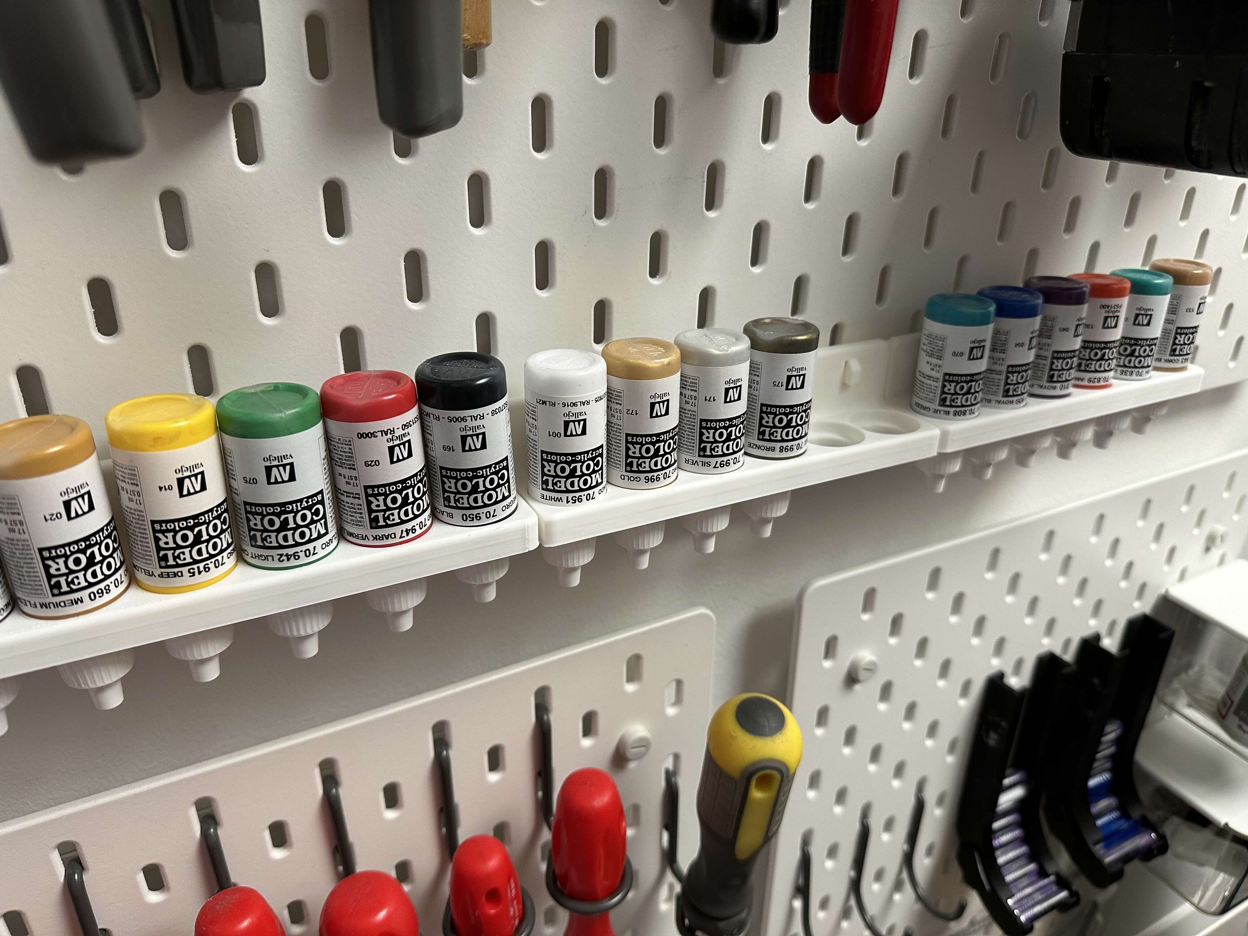 Skådis Vallejo paint rack v1.1 by tobjoh | Download free STL model ...