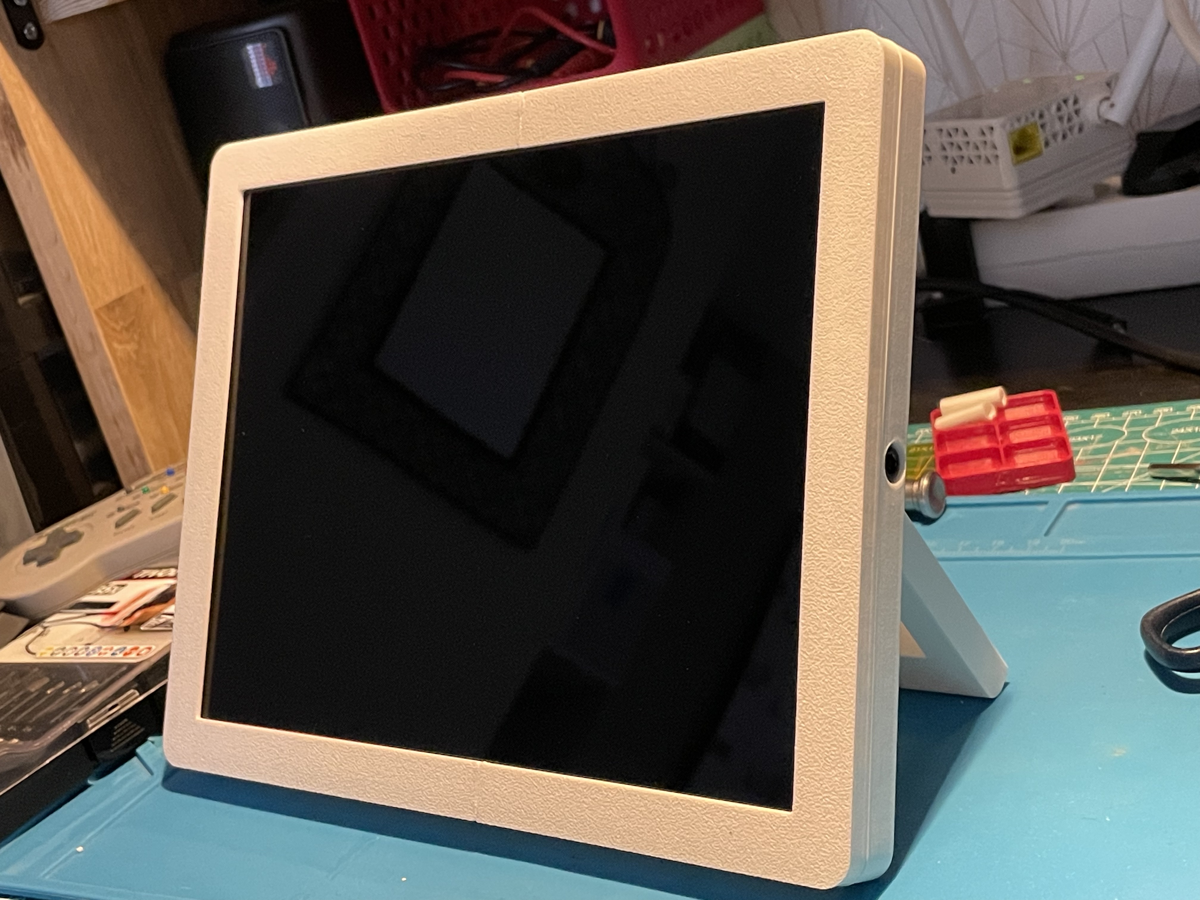 Retro Lcd A Perfect Retro Gaming Lcd Panel By Whoisludwig Download Free Stl Model