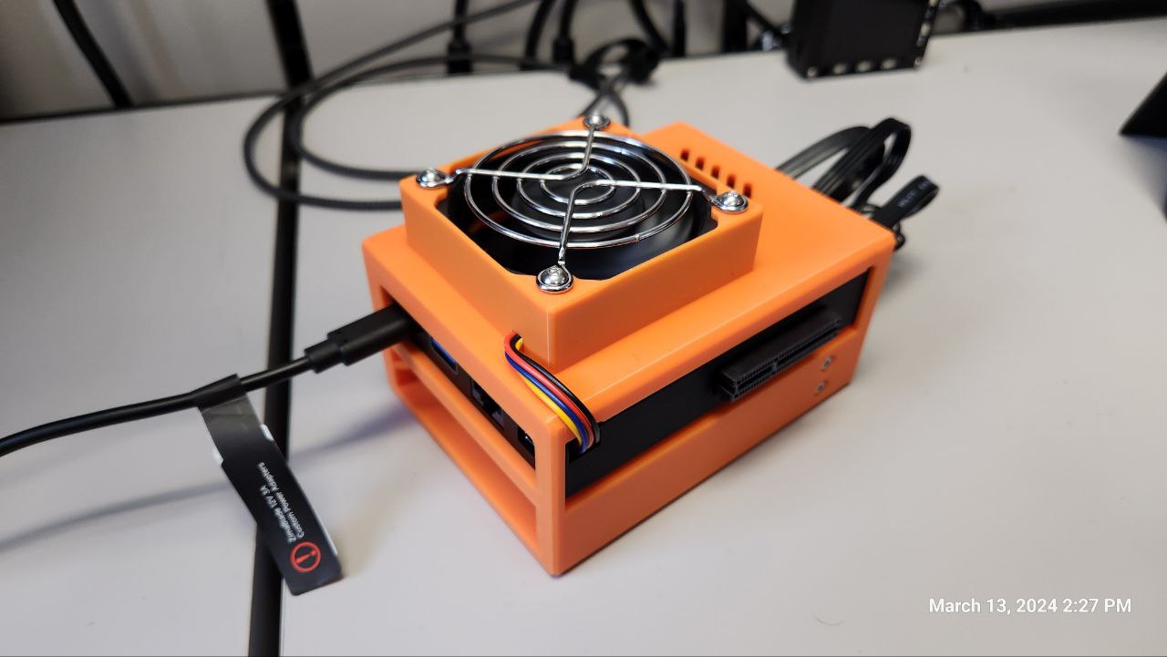 Zimablade NAS Case (2x 2.5" SSD's) by hsavior | Download free STL model ...