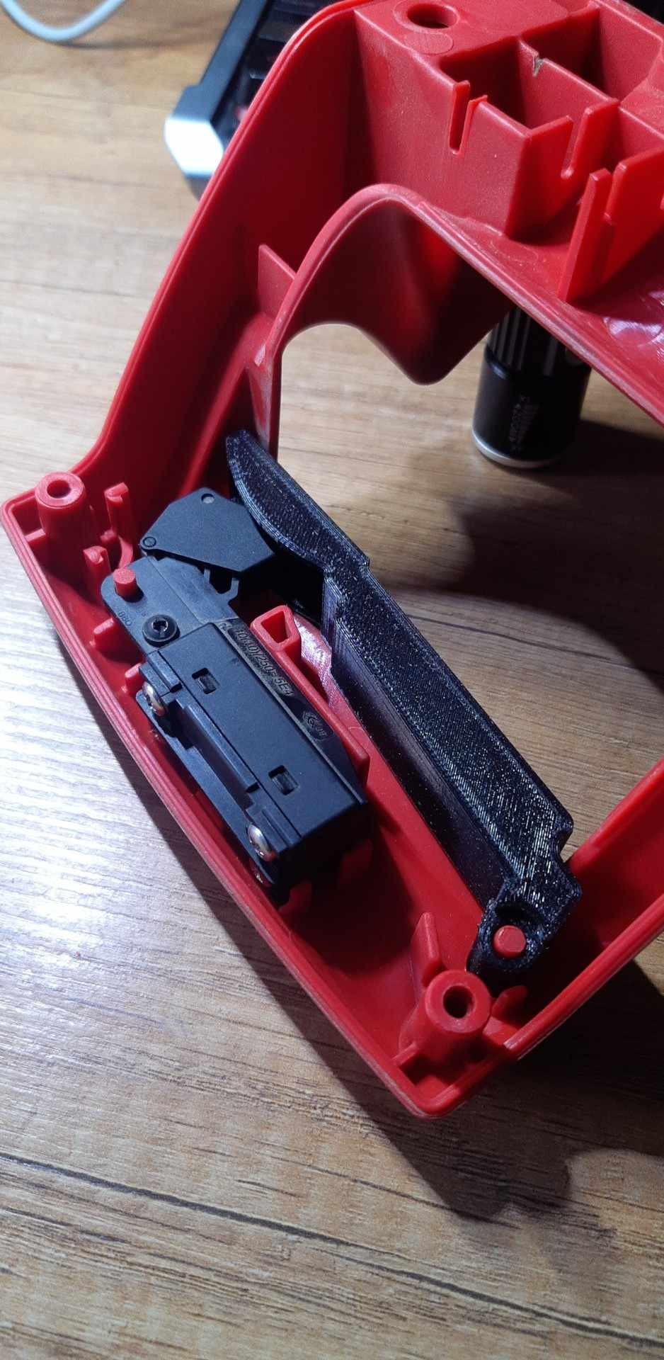 Milwaukee MS 304 DB - Push Button by TomekB | Download free STL model ...