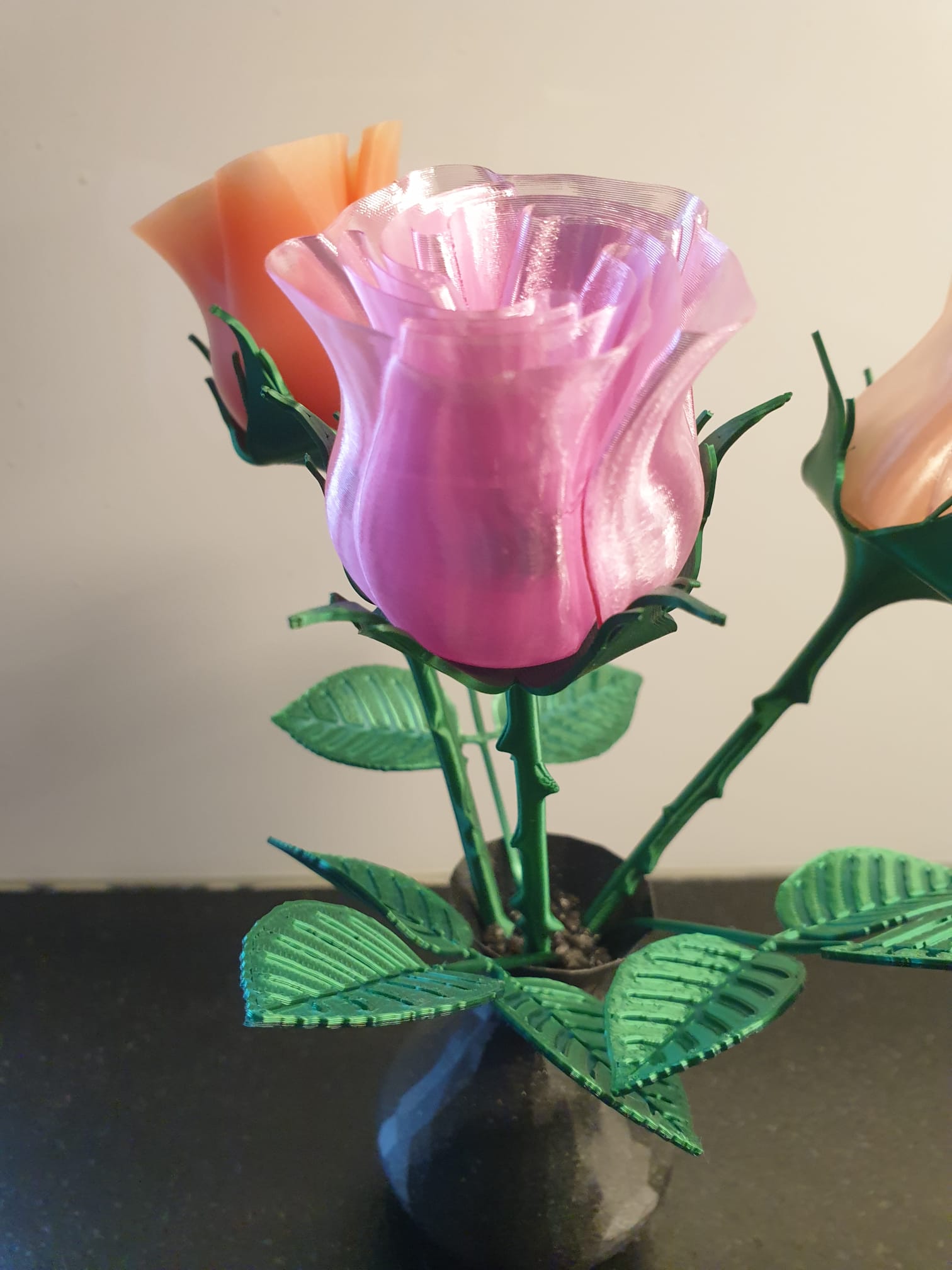 Natural, creatively deformable leaves matching roses etc. par Lucretia ...