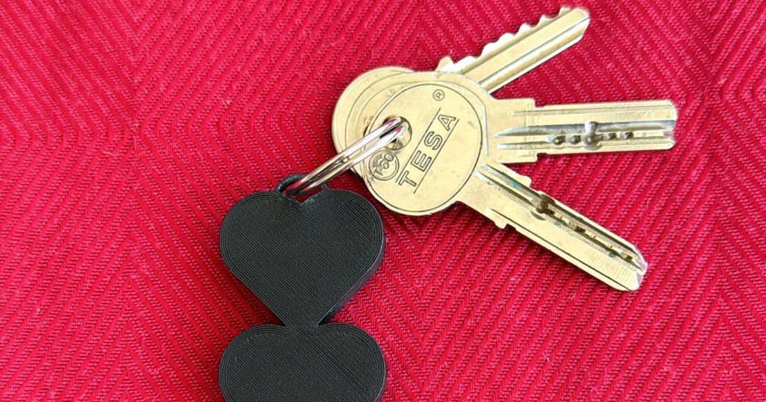 3 hearted keychain by Peter Khalaf | Download free STL model ...