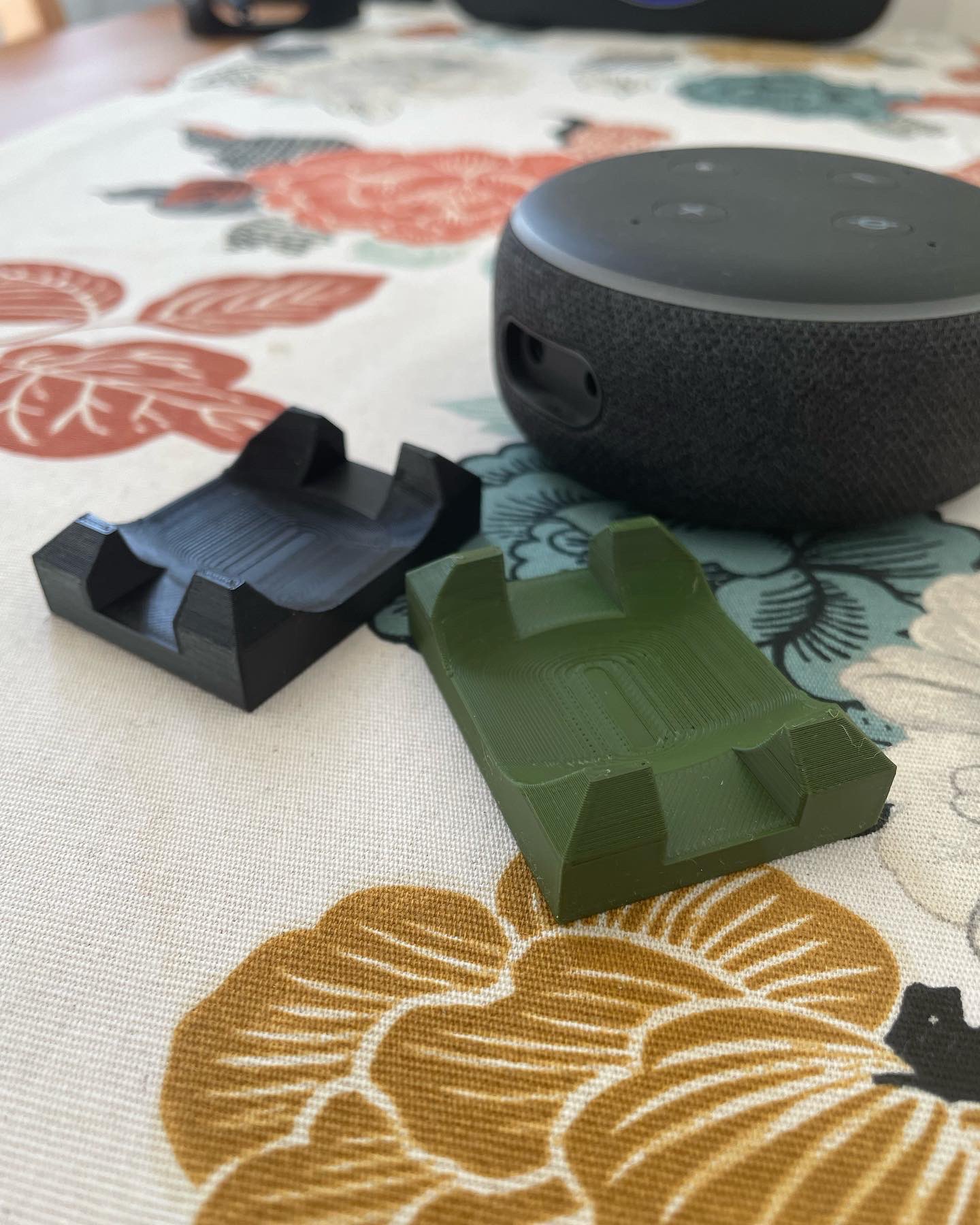 Amazon Alexa Stand por Towler | Descargar modelo STL gratuito ...