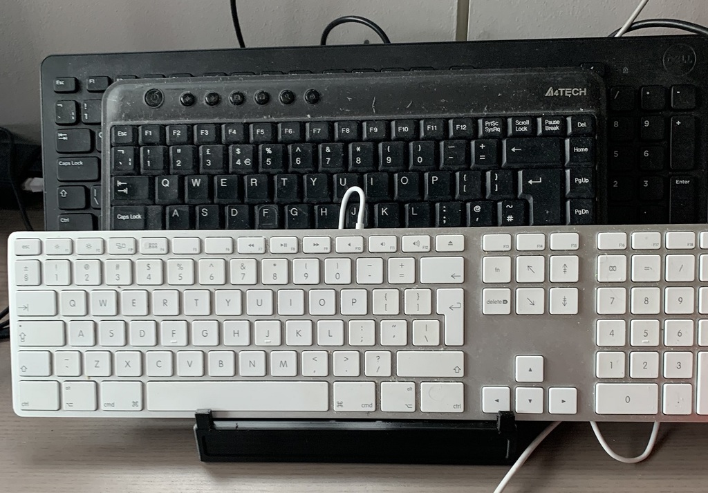 3 Layer Keyboard Display Stand - with pegs on the lowest edge by MadPad ...