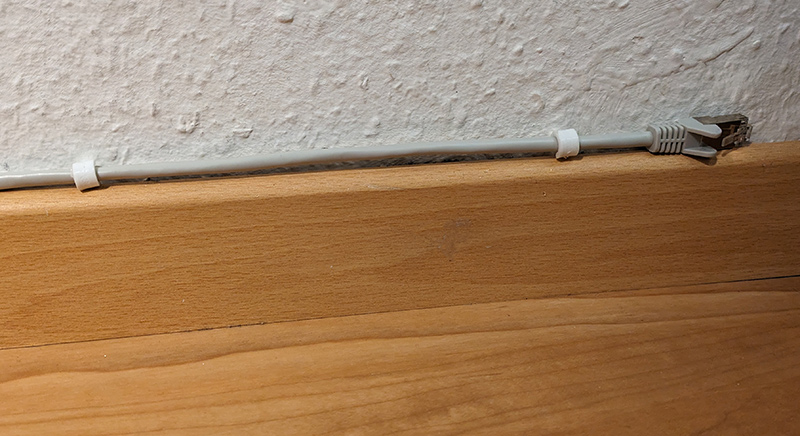 Reversible simple Cable fix for Skirting Board by OSXtraveller ...
