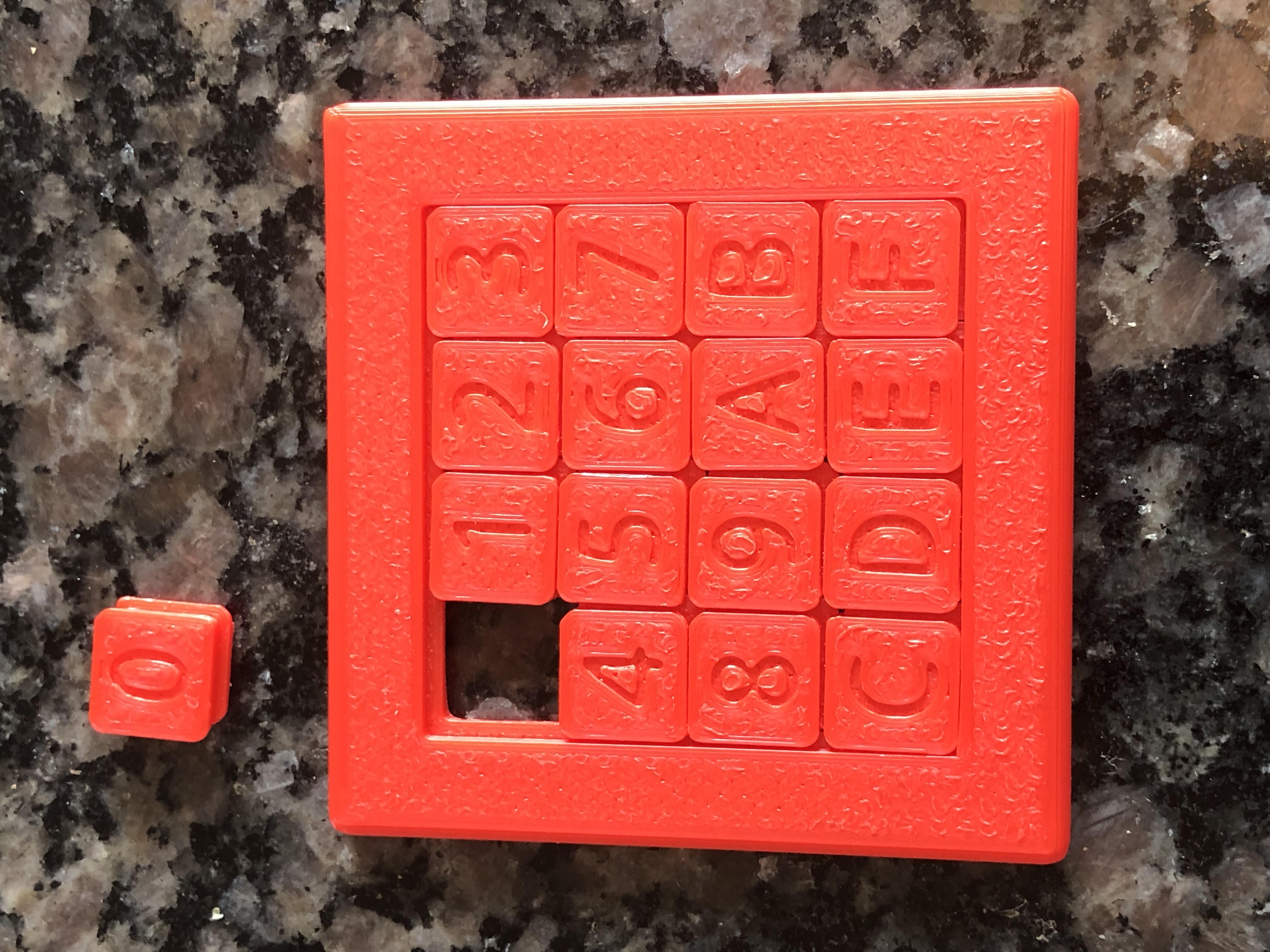 Hexadecimal "15" Slide Puzzle + 0 (print-in-place) par Florian ...