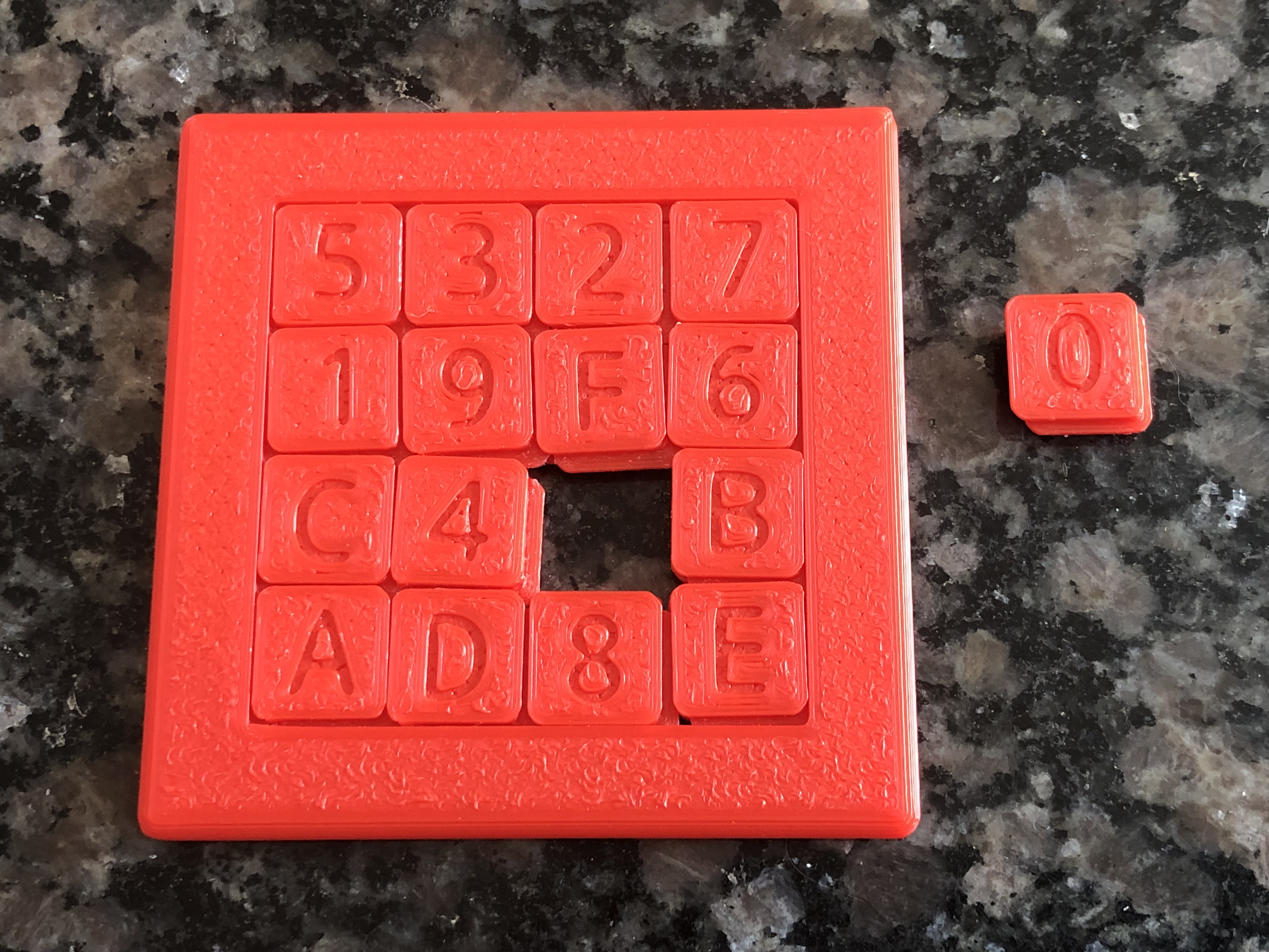 Hexadecimal "15" Slide Puzzle + 0 (print-in-place) par Florian ...