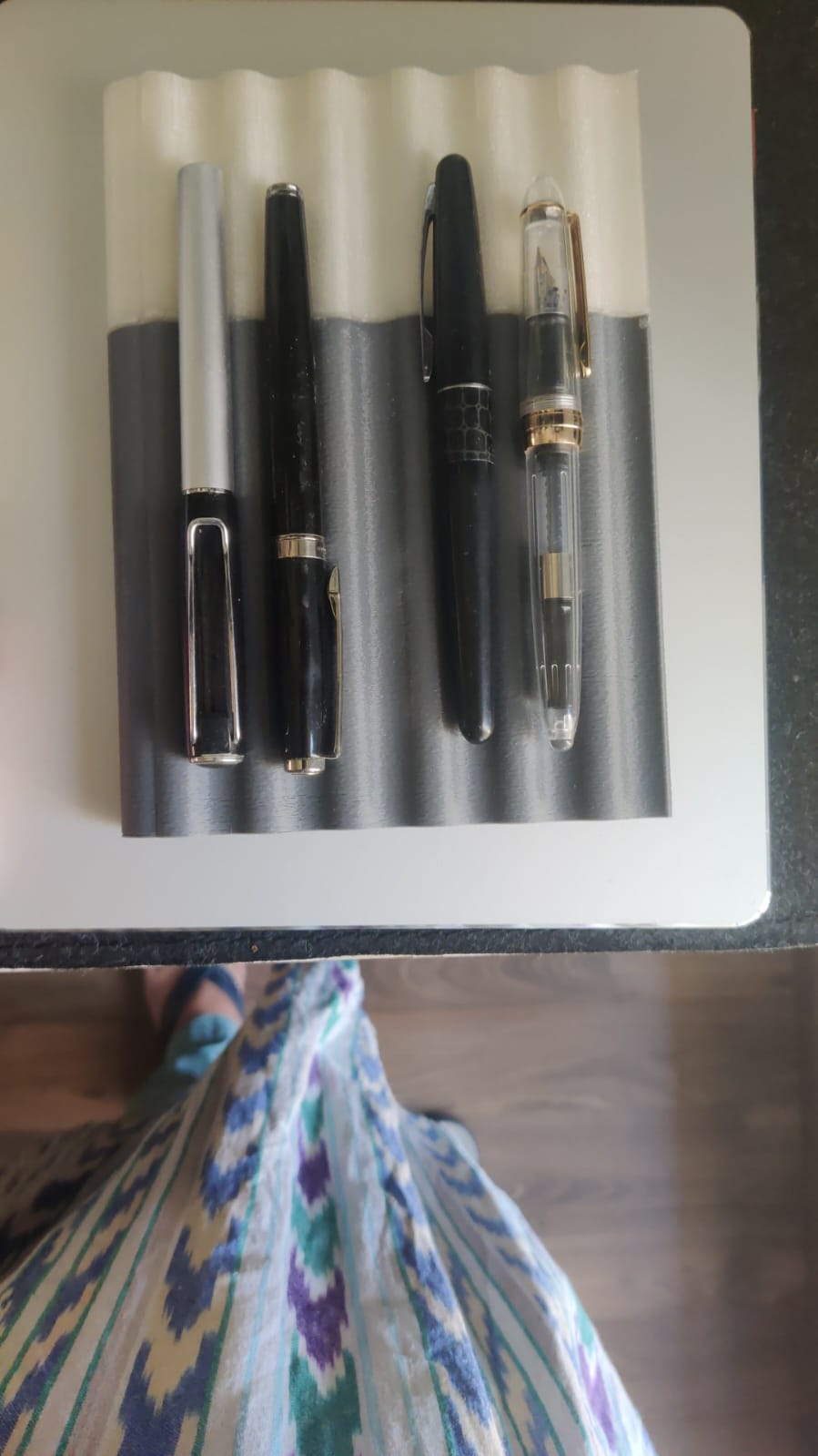 Modern Pen Stand by Samyak Damani | Download free STL model ...