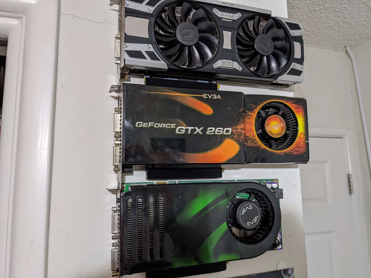 GPU wall mount bracket by Sam Desplancke | Download free STL model ...