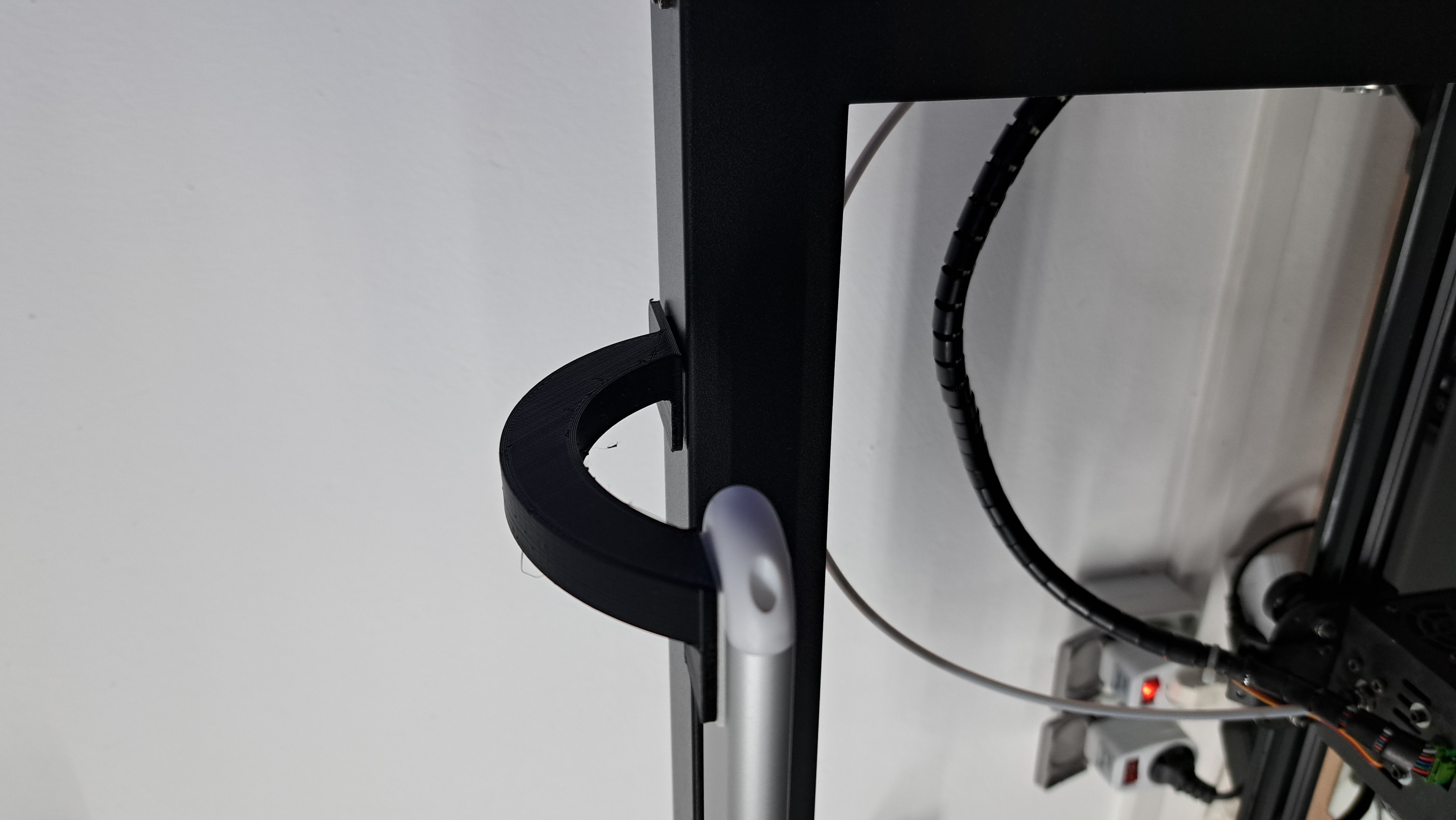 LED light bar bracket for 3d-printers by Michael | Download free STL ...