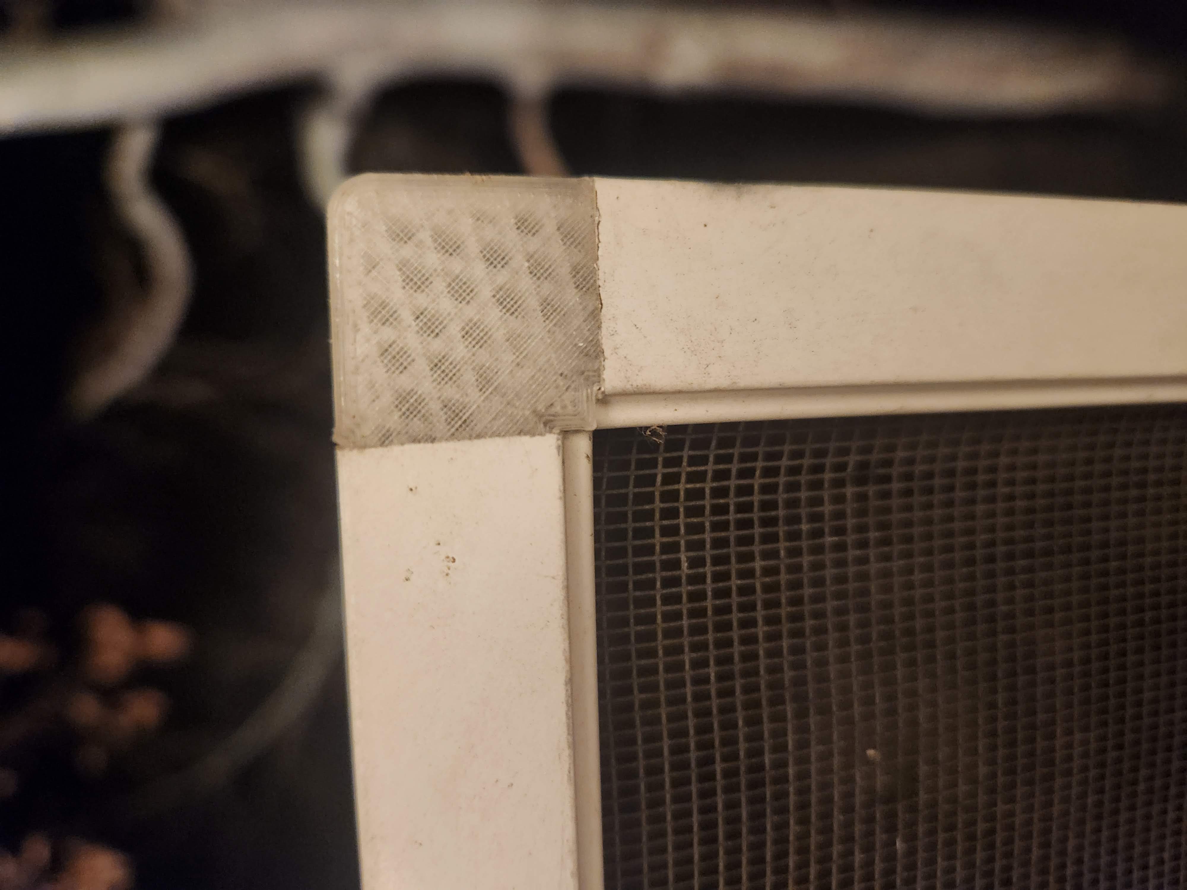 Window screen corner bracket by elementalvoid | Download free STL model ...