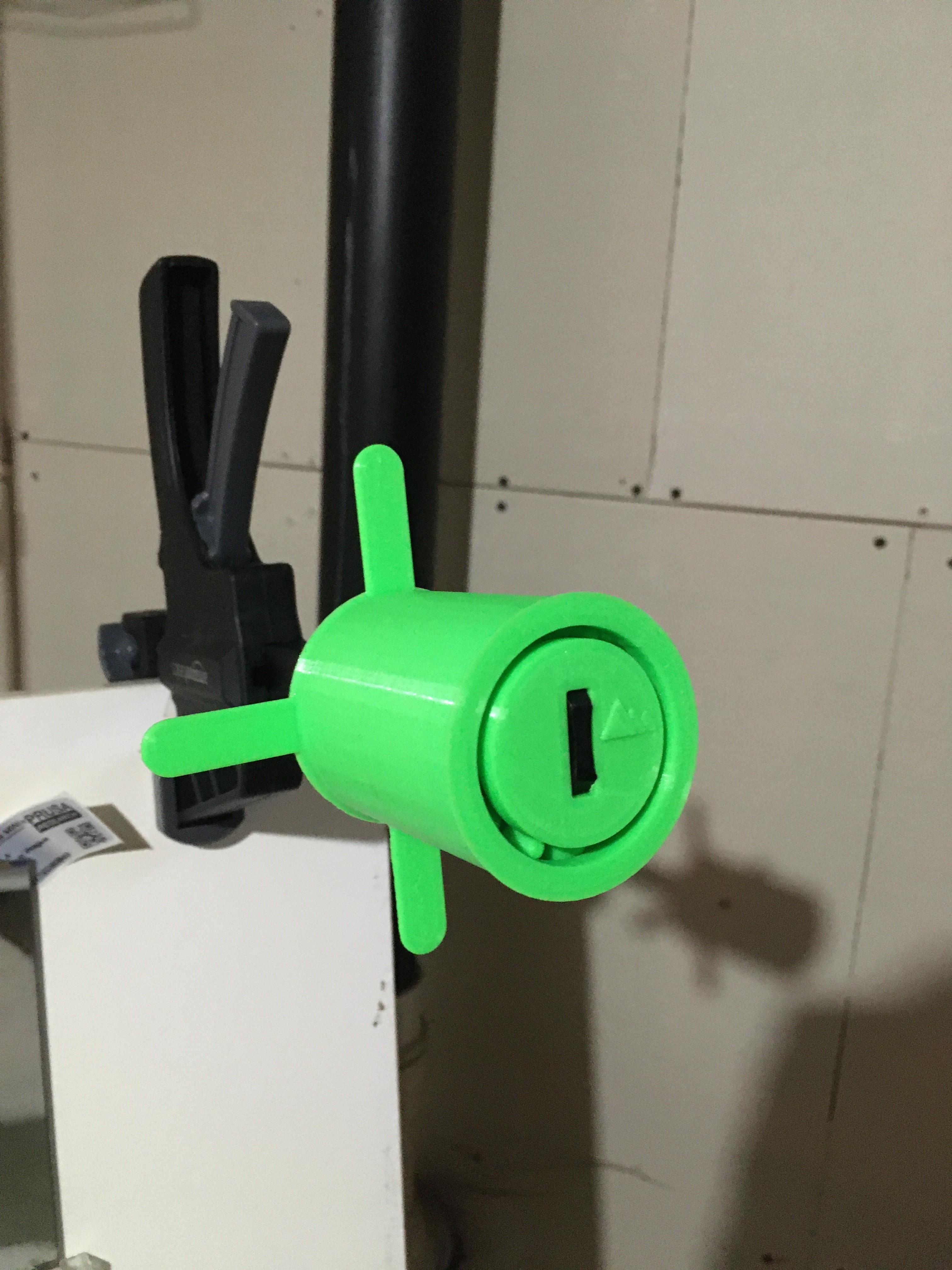 Spool holder for quick grip clamp by Archipel | Download free STL model ...