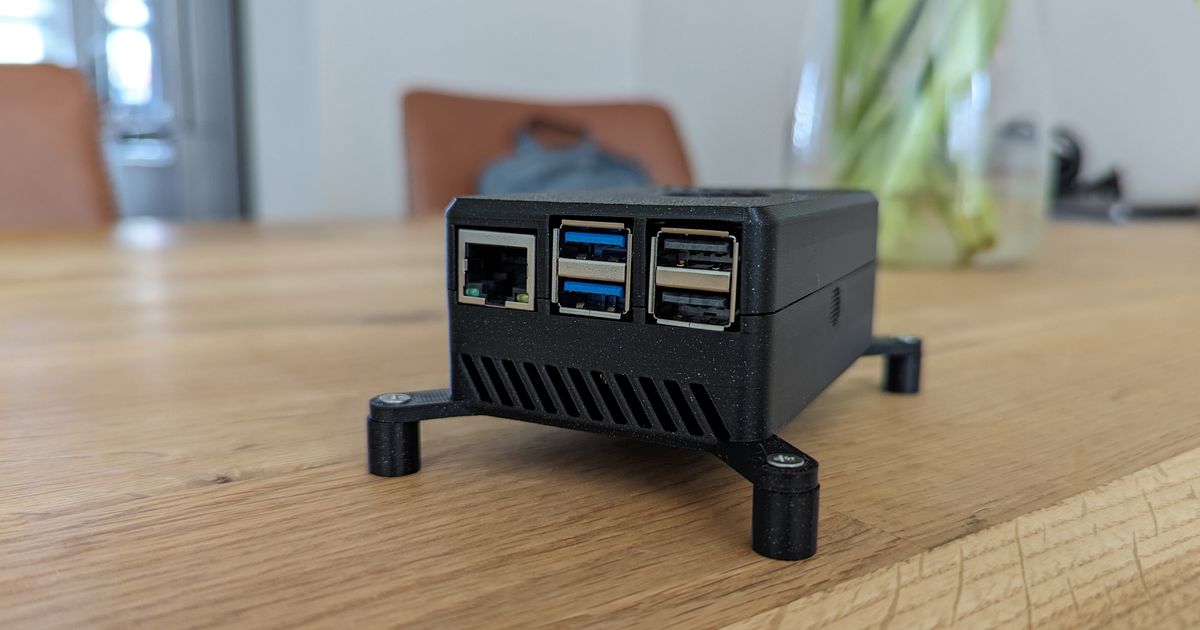 Raspberry Pi 5 with NVMe hat tool-less case - wall mount by Frank ...