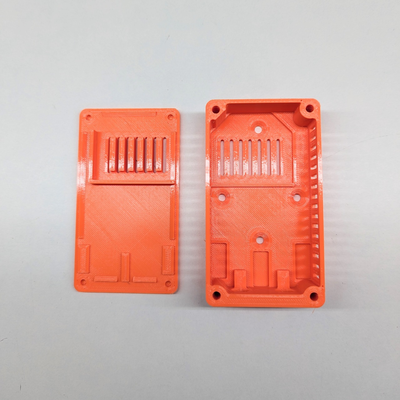 Shelly box for 2 flex wires and wago 221 connectors (1Plus, 1L, 2PM, 2. ...