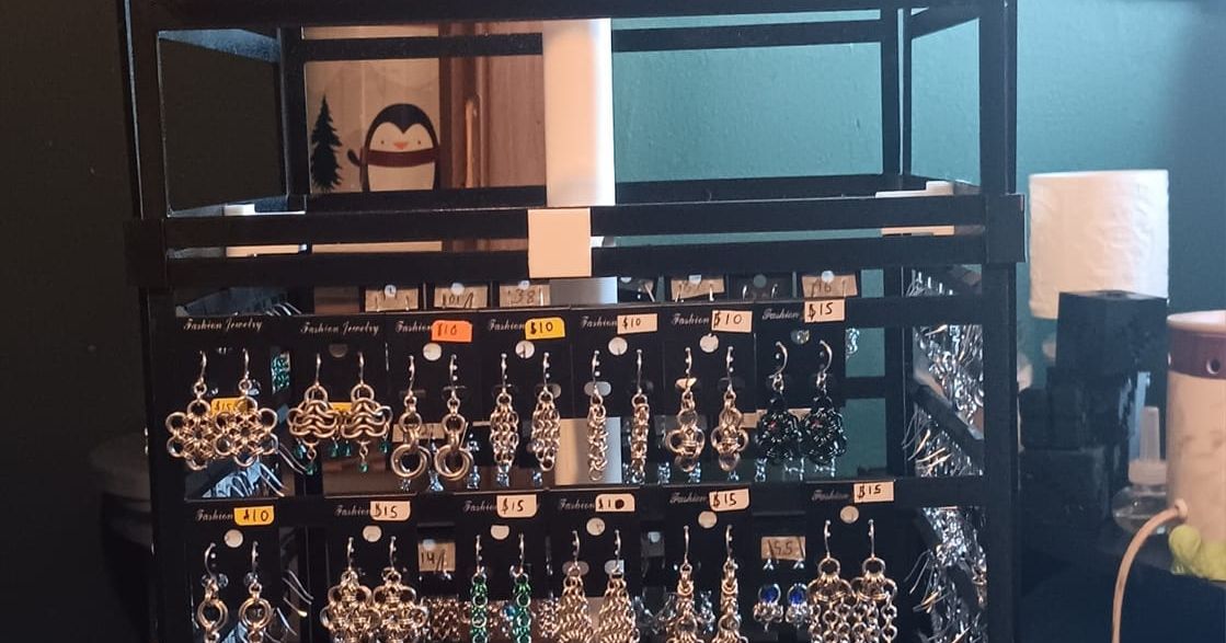 3d Printed Stack able Turning Earring Holder by Des Troy | Download ...