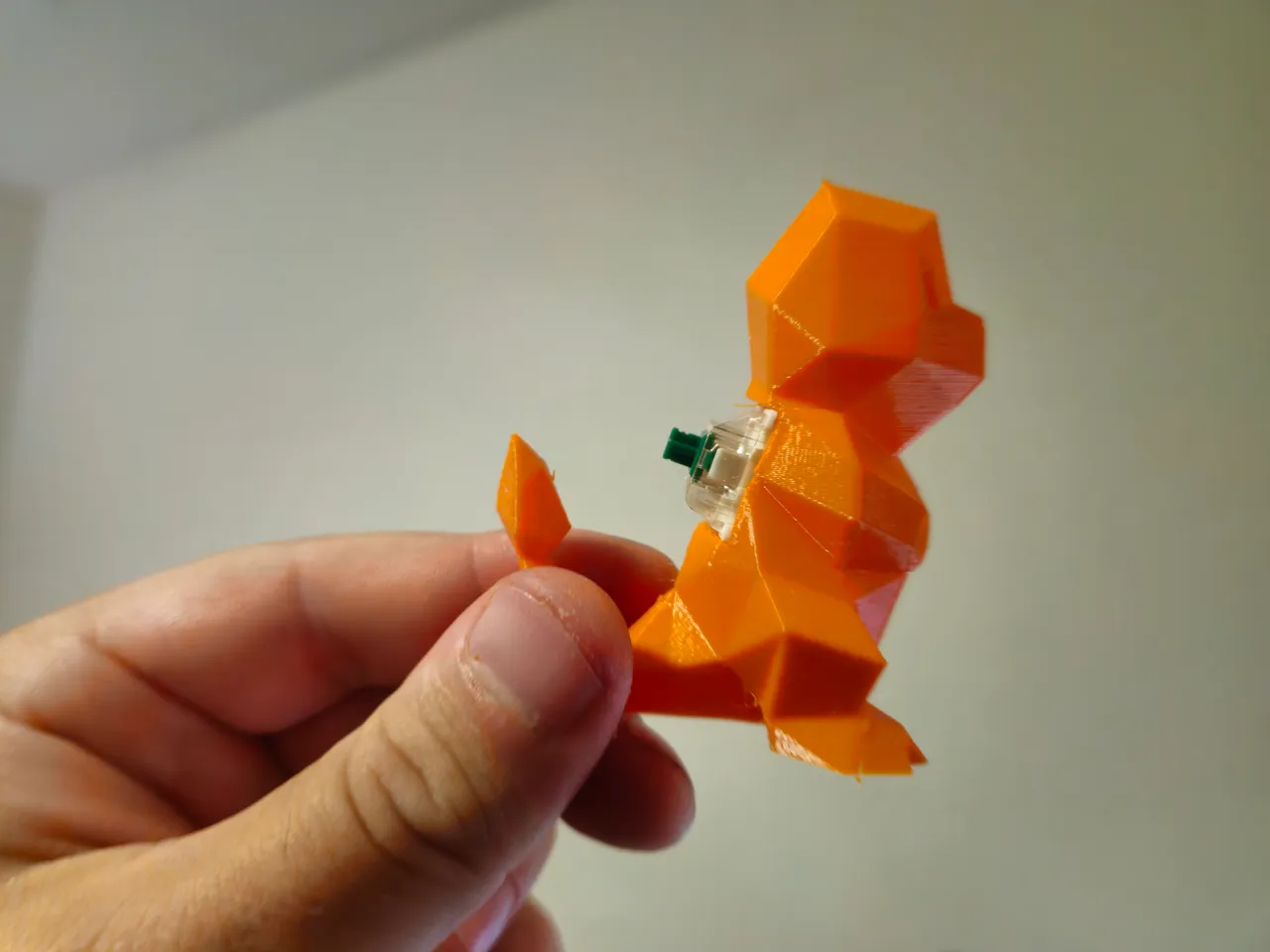 Low-Poly Charmander fidget with Cherry MX keyboard switch by 2D Print a ...