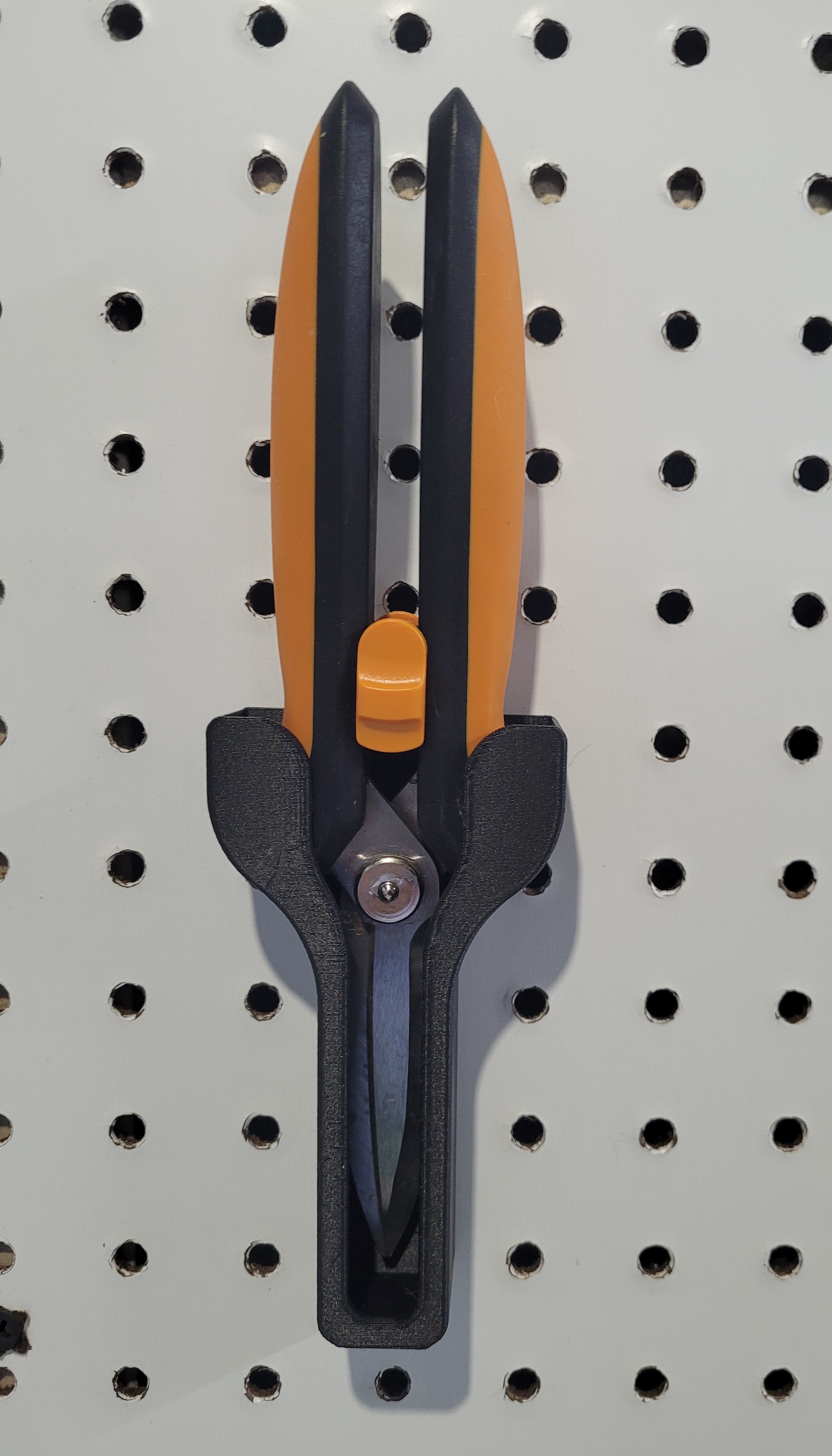 Fiskars Multipurpose Snips Pegboard Holder by n9dmt | Download free STL model | Printables.com
