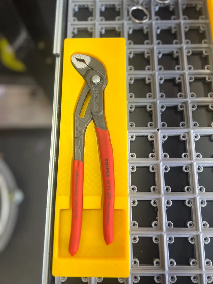 Knipex Cobra (87-01-250 ) Pliers Gridfinity by akak | Download free STL ...