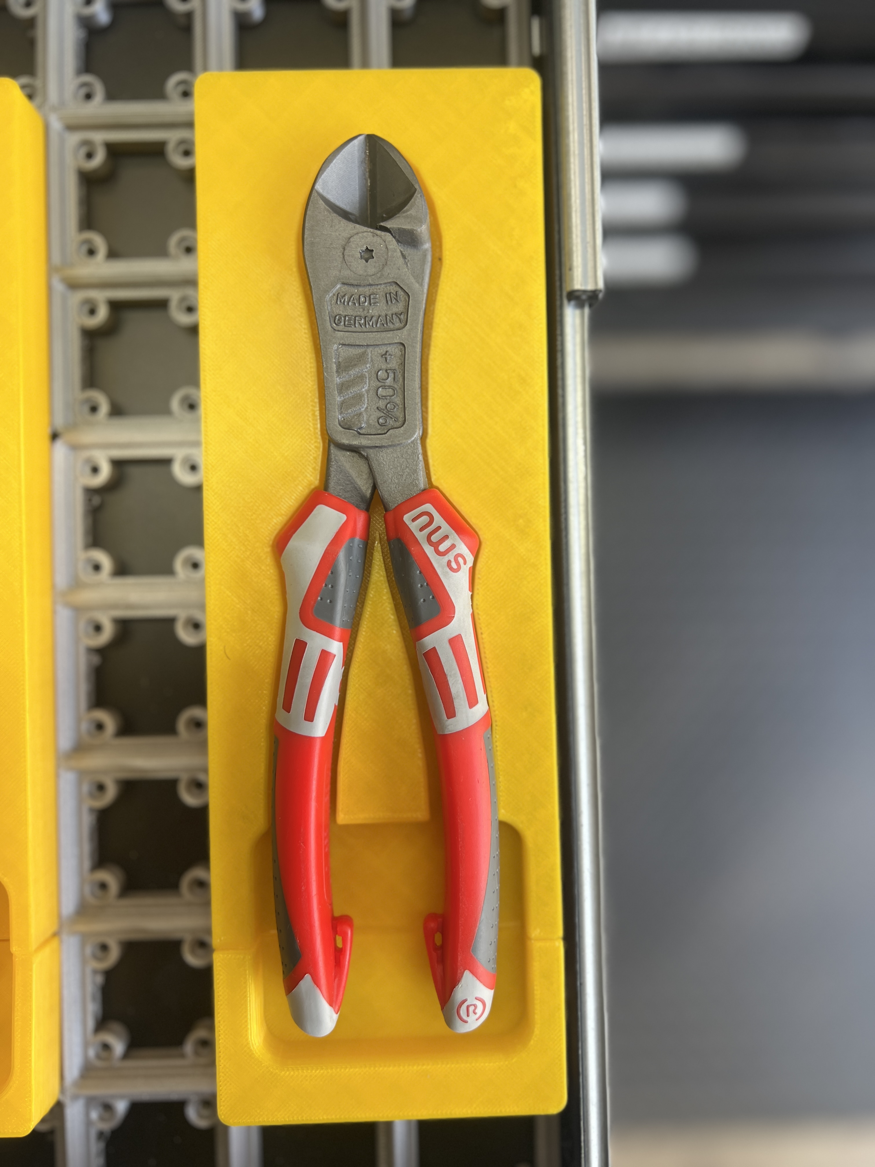 NWS 138-59-200 Cutters Gridfinity by akak | Download free STL model ...