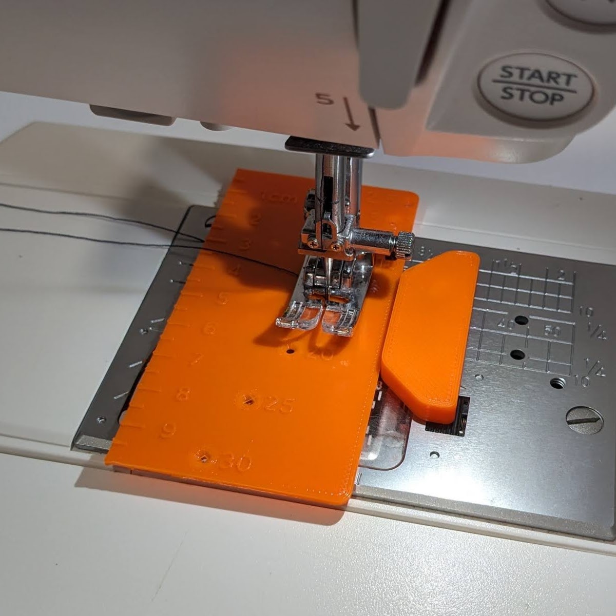 Edge guide and seam guide ruler (metric) by Marianne657 | Download free ...