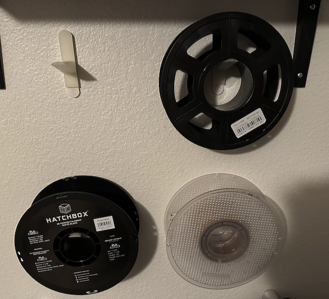 Spool Wall Hook Using Medium Command Hangers by Vicpylon | Download ... Spool Wall Hook Using Medium Command Hangers by Vicpylon | Download ...