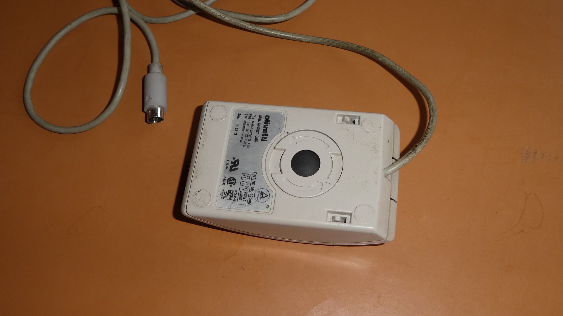Olivetti M-SQ29-6MD retro mouse by Tol | Download free STL model ...