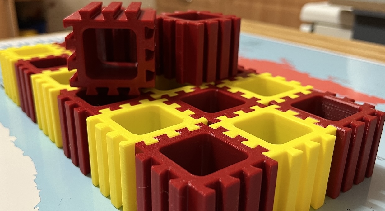 Interlocking Construction Blocks by muddymaker | Download free STL ...