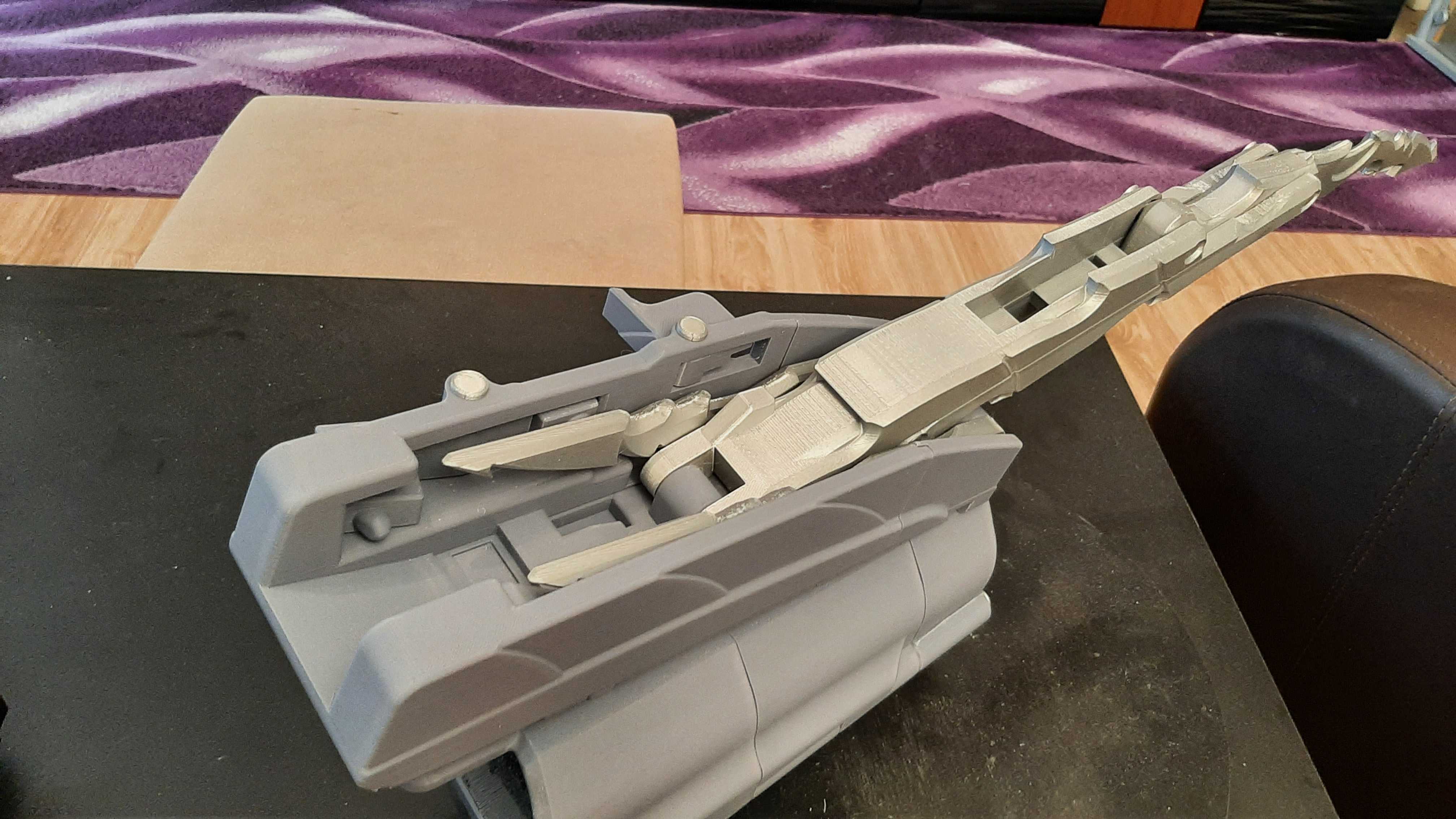 Predator gauntlet with retractable Wrist Blade and Scimitar by Martin ...