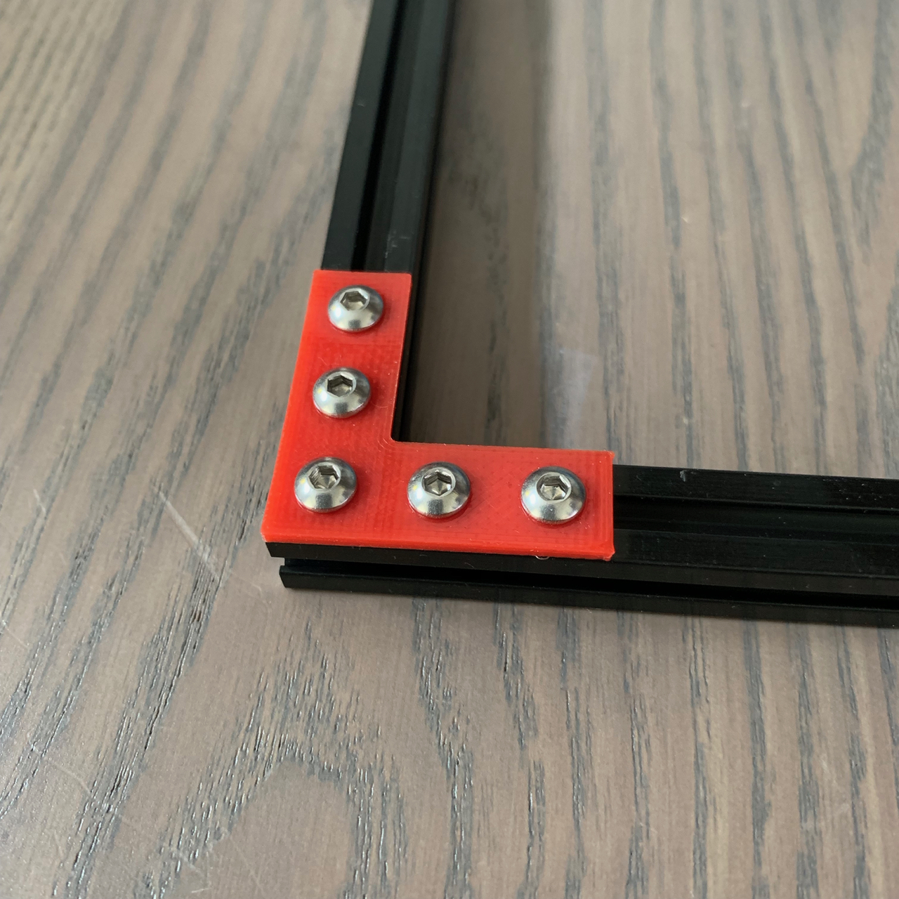 Makerbeam Compatible 10x10 Right Angle Bracket by Chris Mayhew | Download free STL model ...