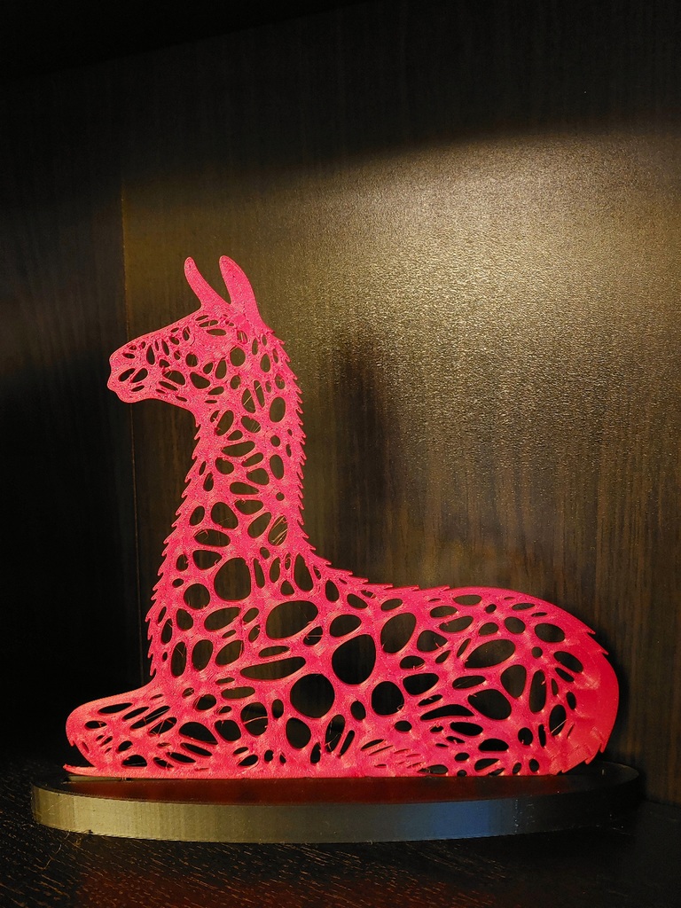 Resting lama / Odpočívající lama voronoi wall or table decoration by ...