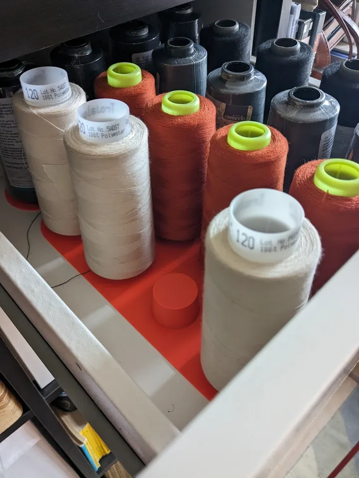 Overlock spool storage by Mitch | Download free STL model | Printables.com