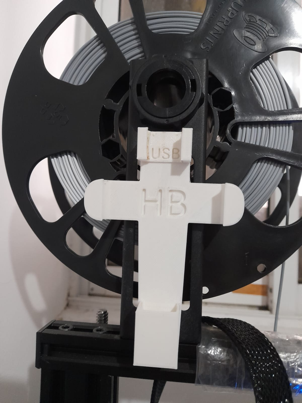 Usb support and cutter by Henry Baron | Download free STL model ...