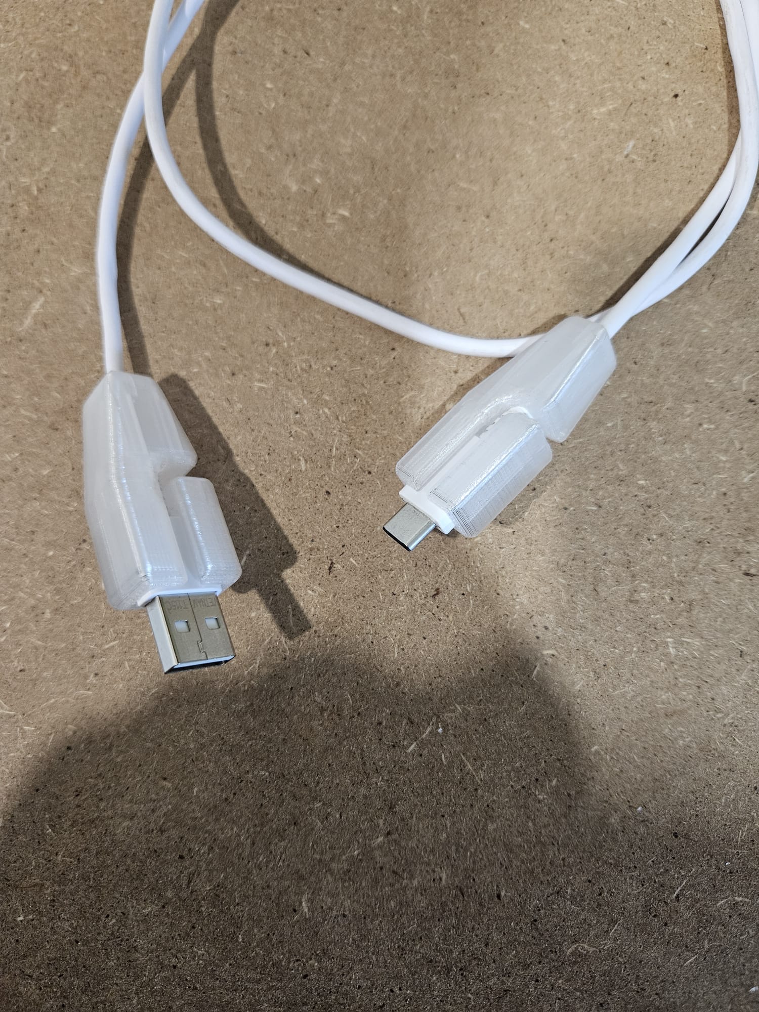 USB-A Bend/Shred Protector by Santiago Alarcón Acosta | Download free ...