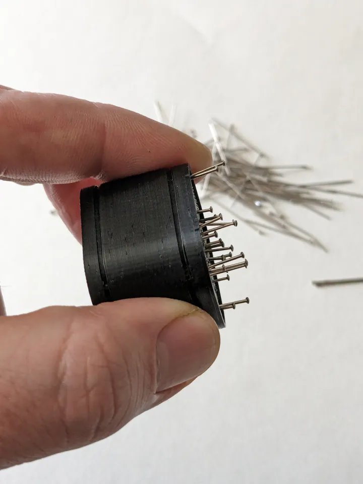 The Magnetic No Spill Pin Bin by HNCXTech | Download free STL model ...